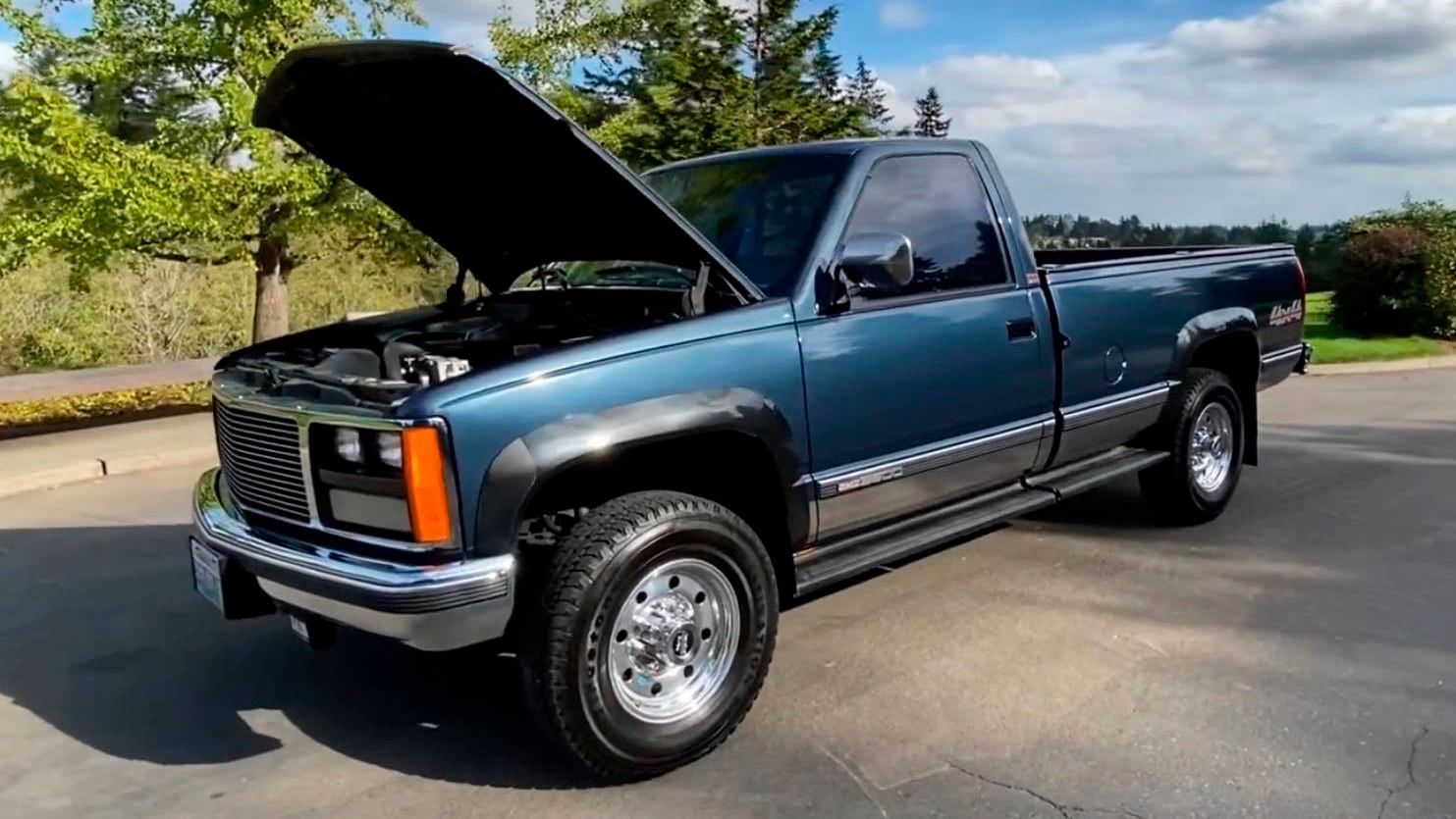 Here's Why The 1988 GMC Sierra Was A Class Apart