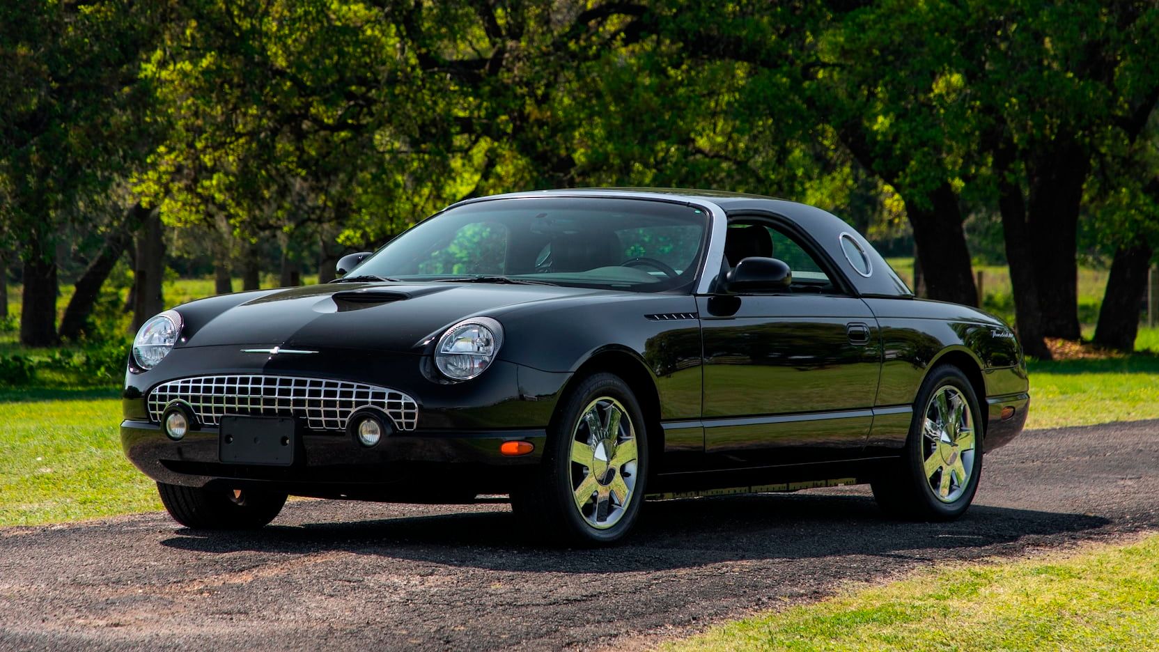 10 Awesome Things That You Didn't About The Ford Thunderbird