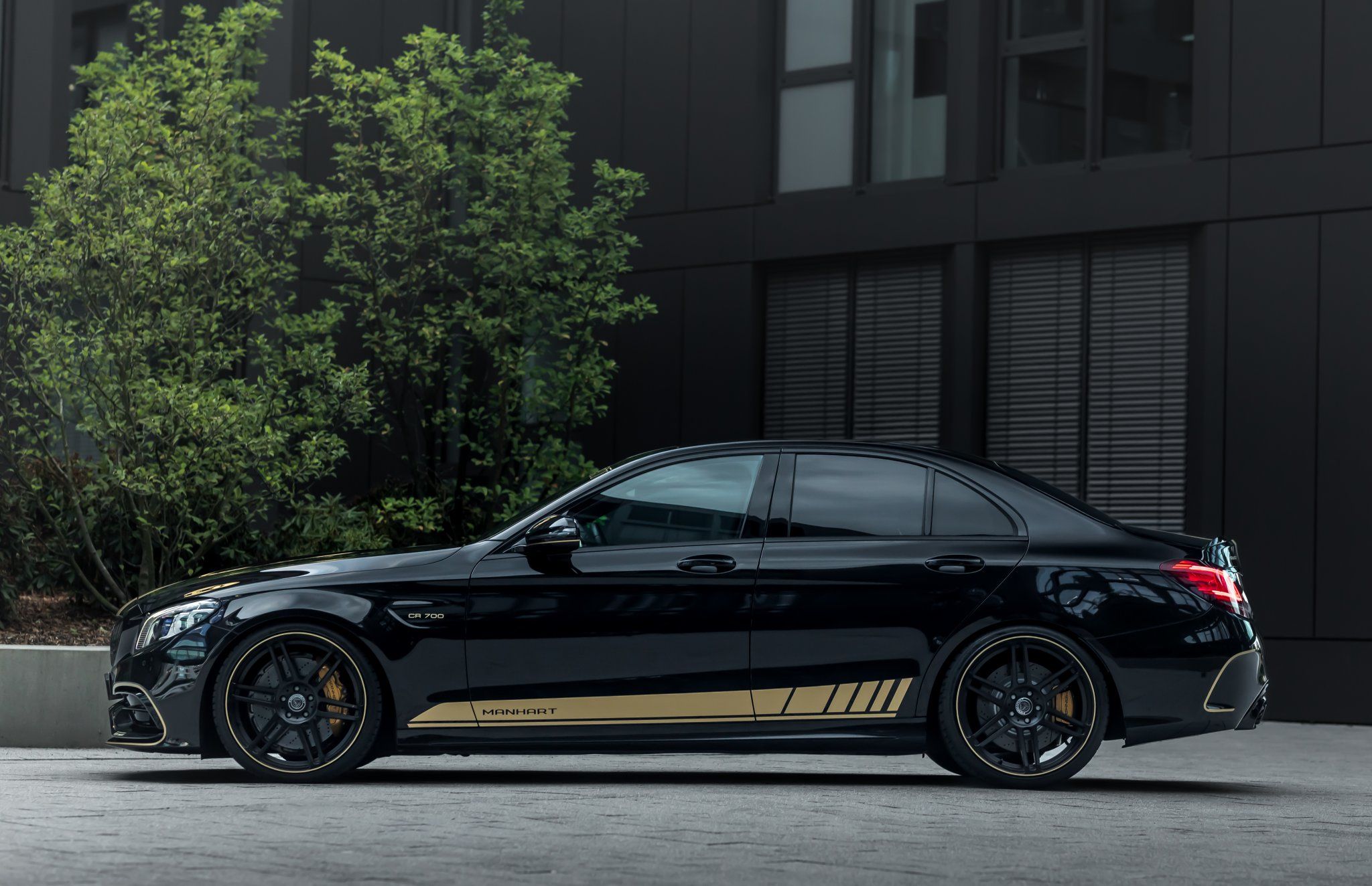 The Mercedes C 63 V-8 Is Going out with a Bang Through Manhart's CR700