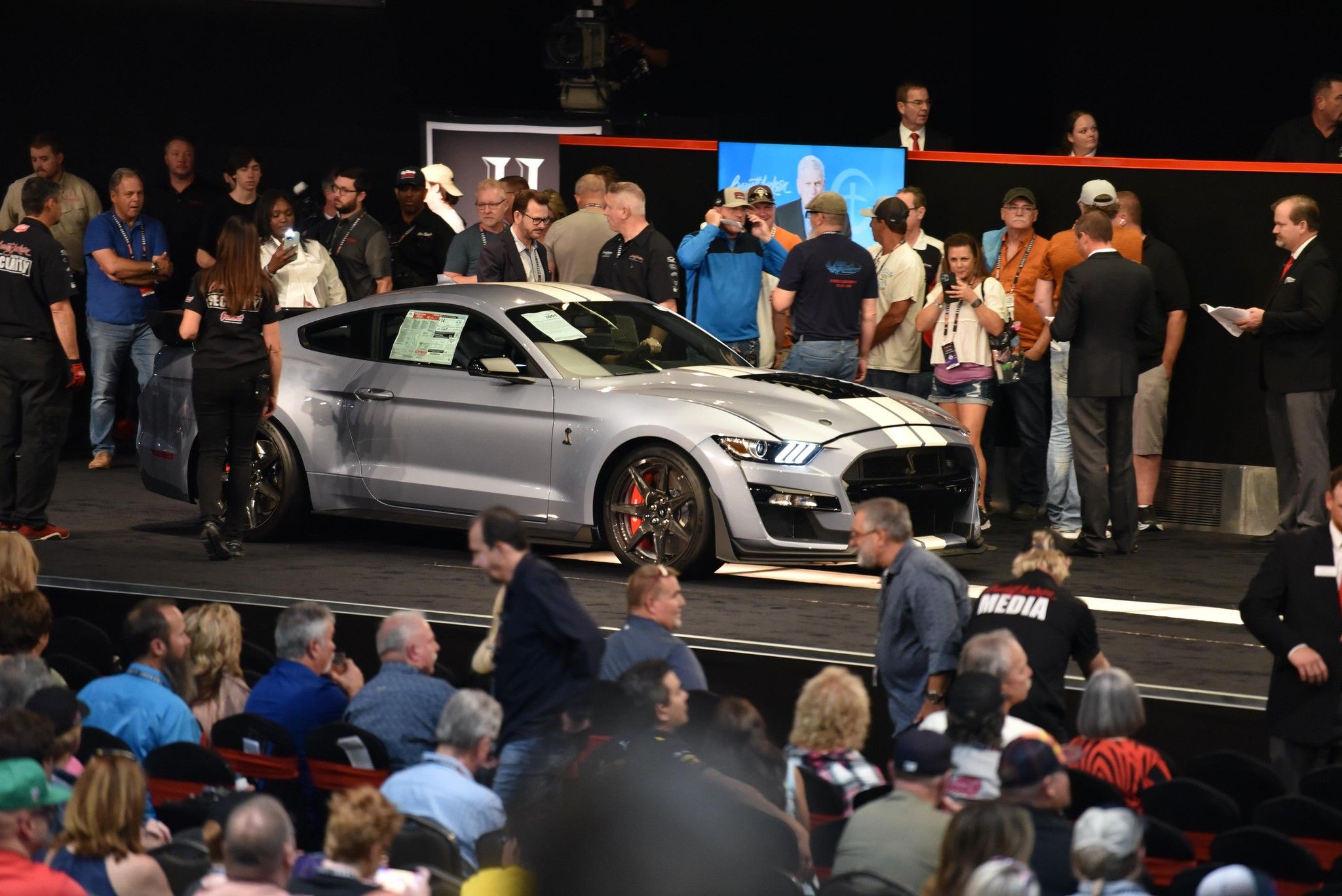 2022 Ford Shelby GT500 Heritage Edition Raised $1 Million For Hurricane ...
