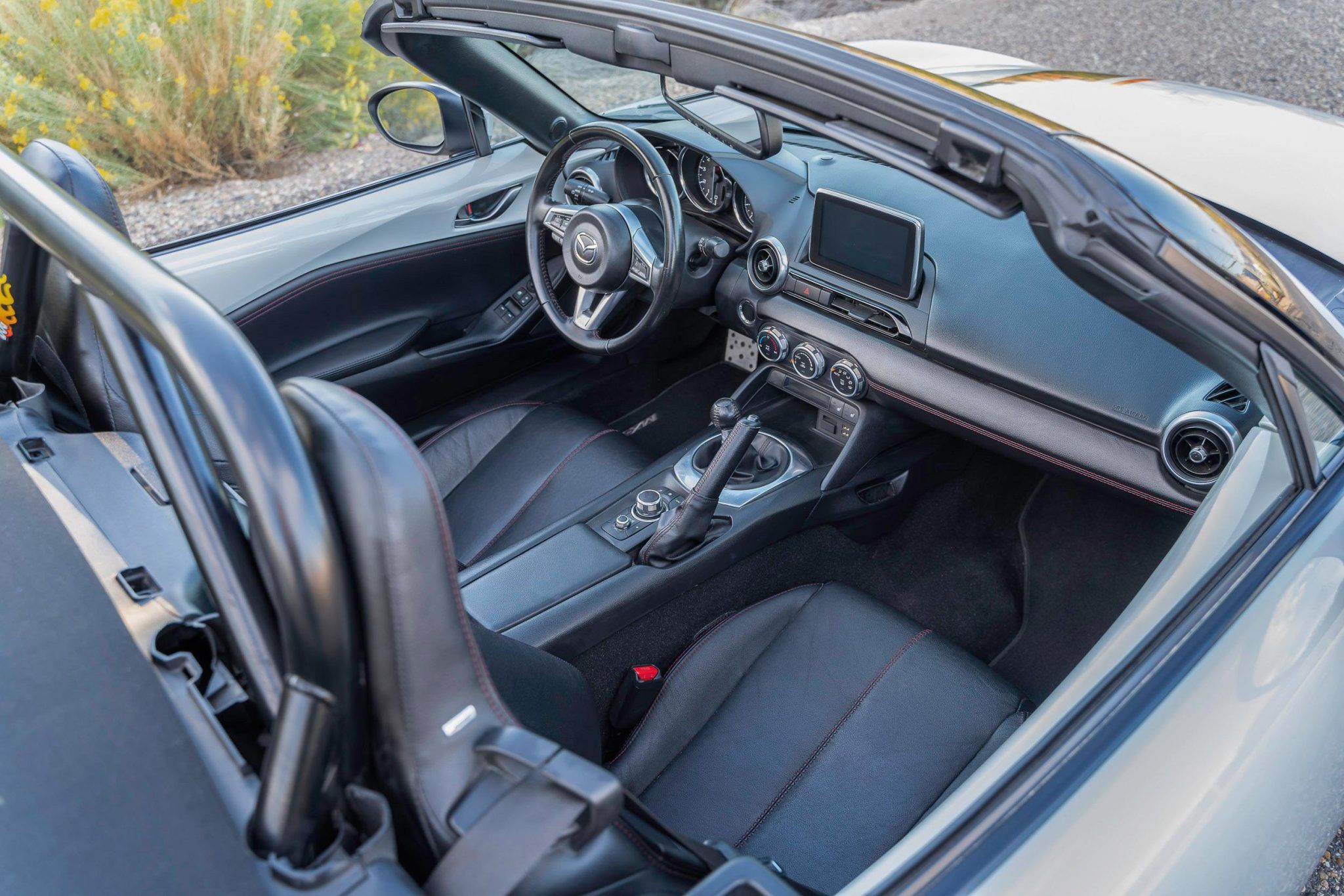 Mazda MX-5 By Flyin' Miata Is Powered By A GM LS3 Engine