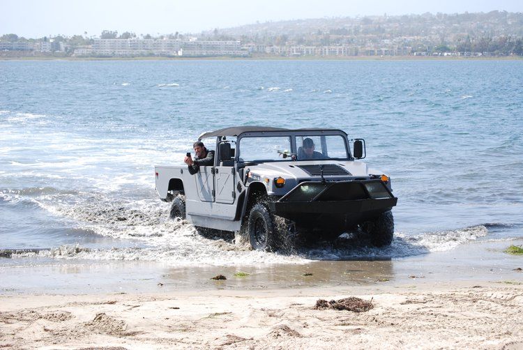 A Humvee That Loves Waves: The Watercar H1 Panther