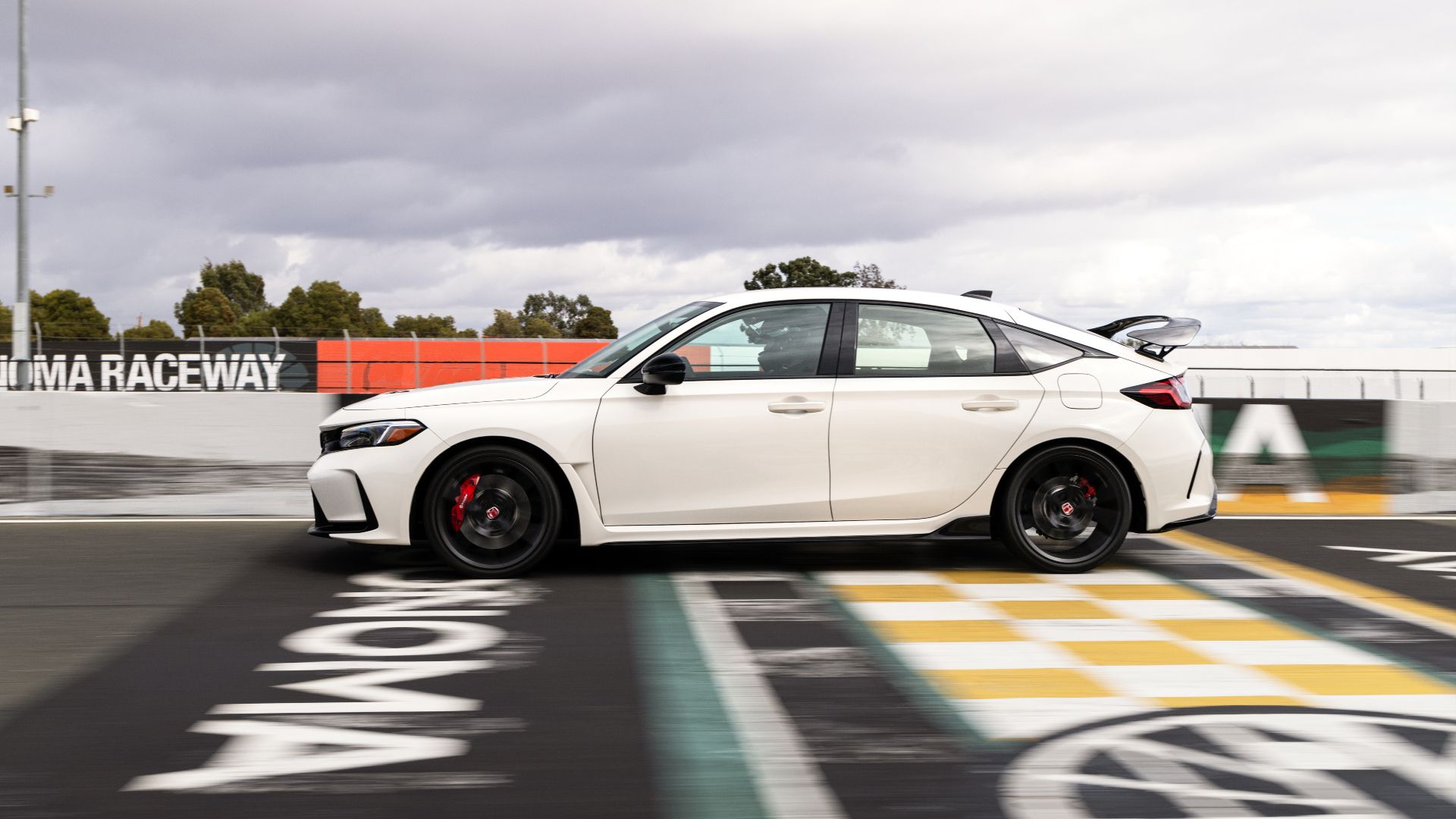 Ultimate Hot Hatch Battle: 2023 Civic Type R Vs Toyota GR Corolla