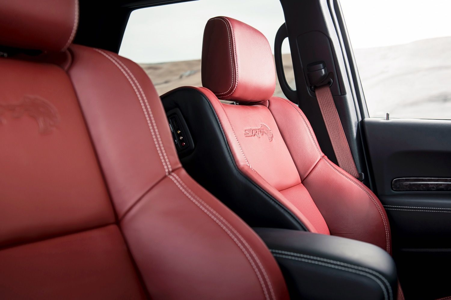 Here's What Makes The Dodge Durango SRT Hellcat An Absolute Monster