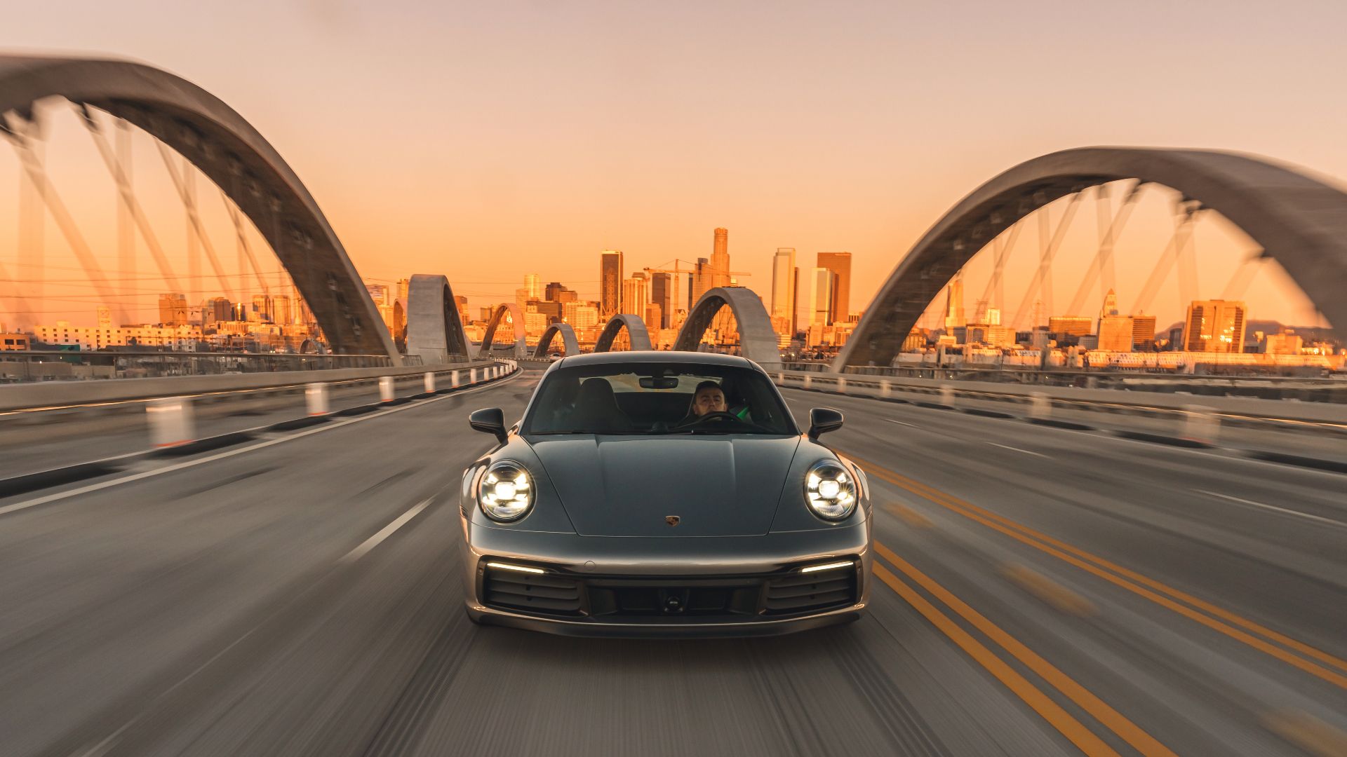 10 Things That Make The Porsche 911 A Truly Iconic Car