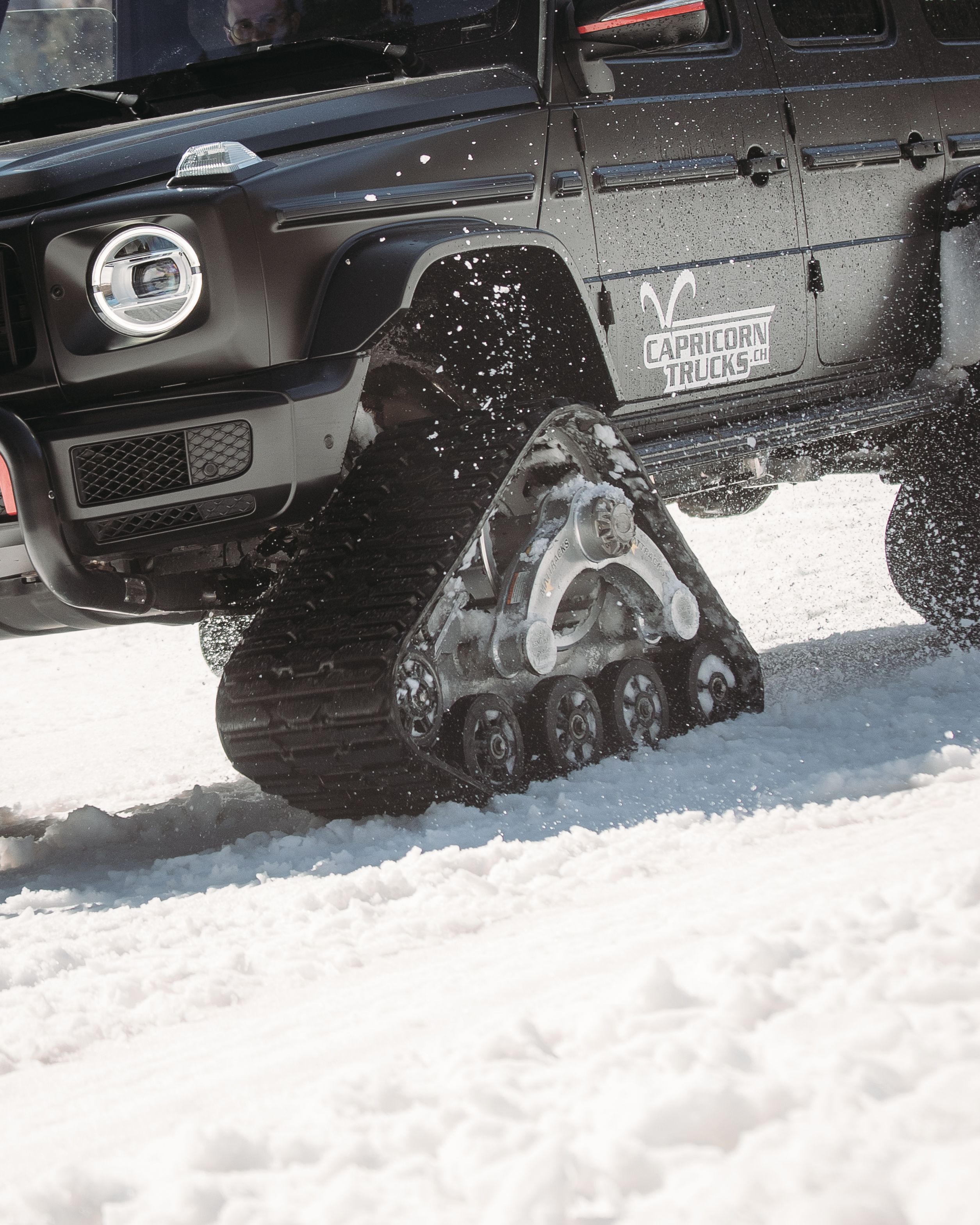 Delta4x4's Mercedes G-Class On Caterpillar Tracks Is The Ultimate Off ...