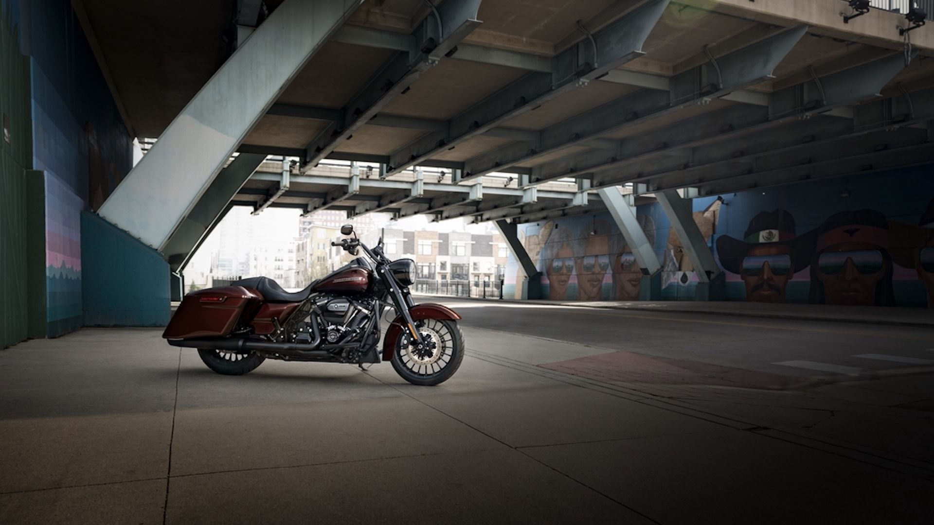 10 Reasons Why The Harley-Davidson Road King Is The Perfect Touring Bike