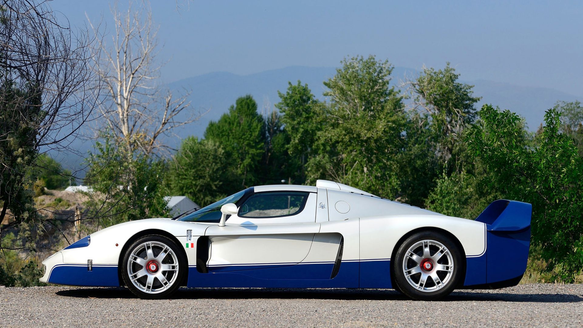 10 Things Every Enthusiast Needs To Know About The Maserati MC12