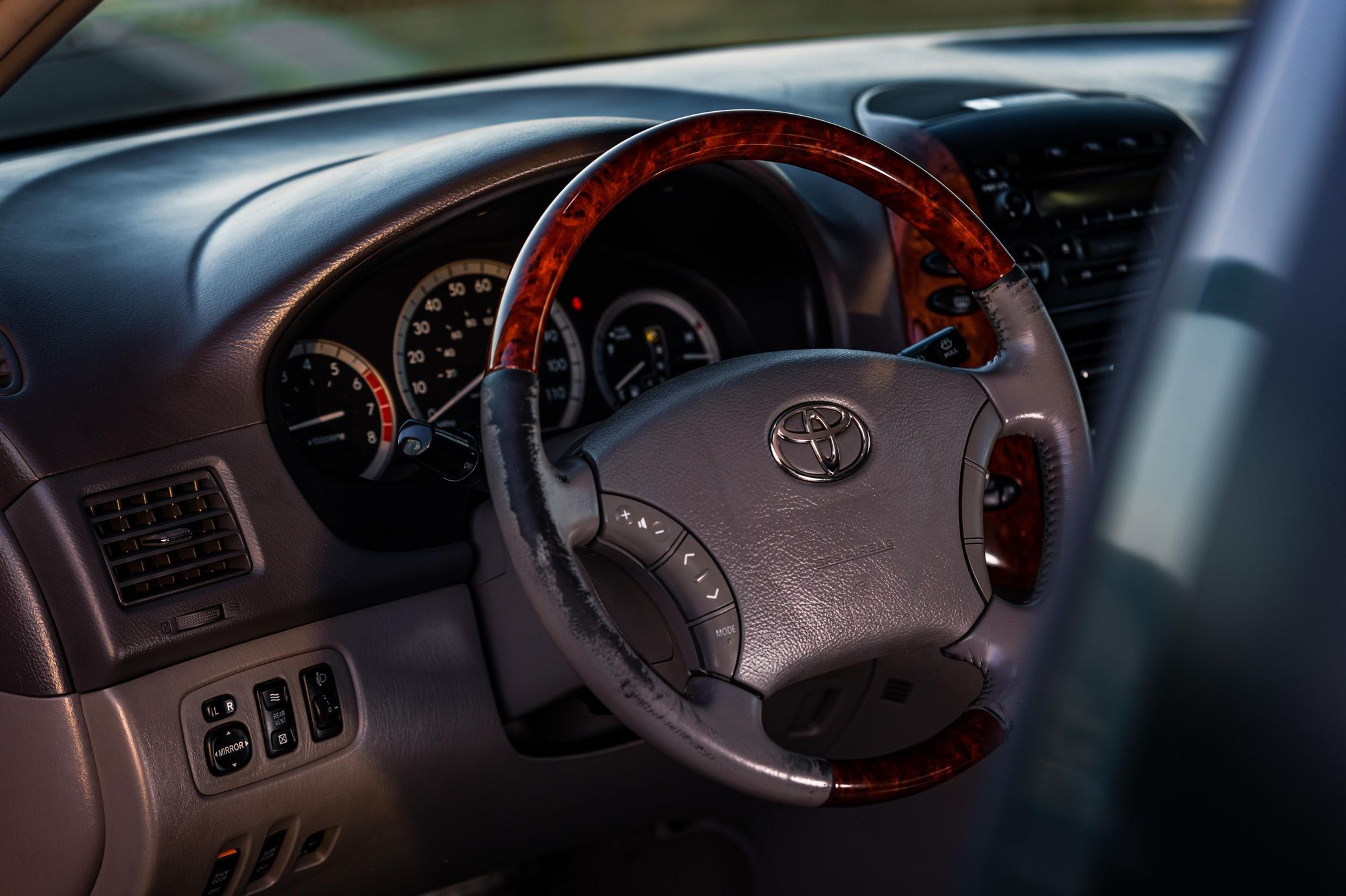 This Lifted, All-Wheel Drive Toyota Sienna Is An Off-Roading Family Hauler