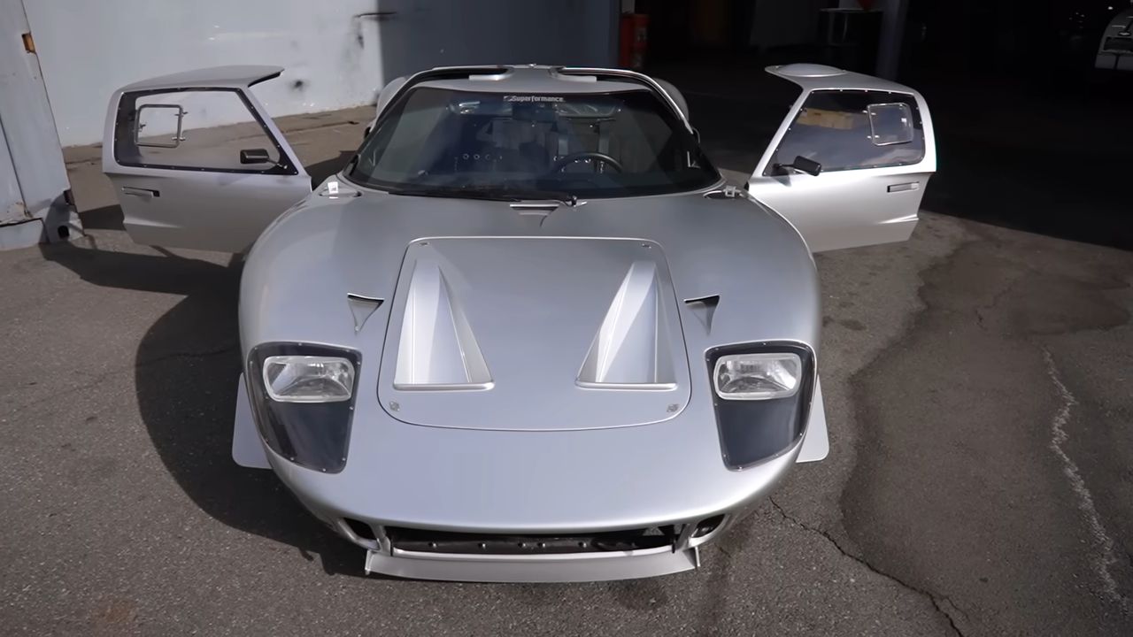 Superformance Ford GT40 Bridges Classic And Modern With Supercharged Power