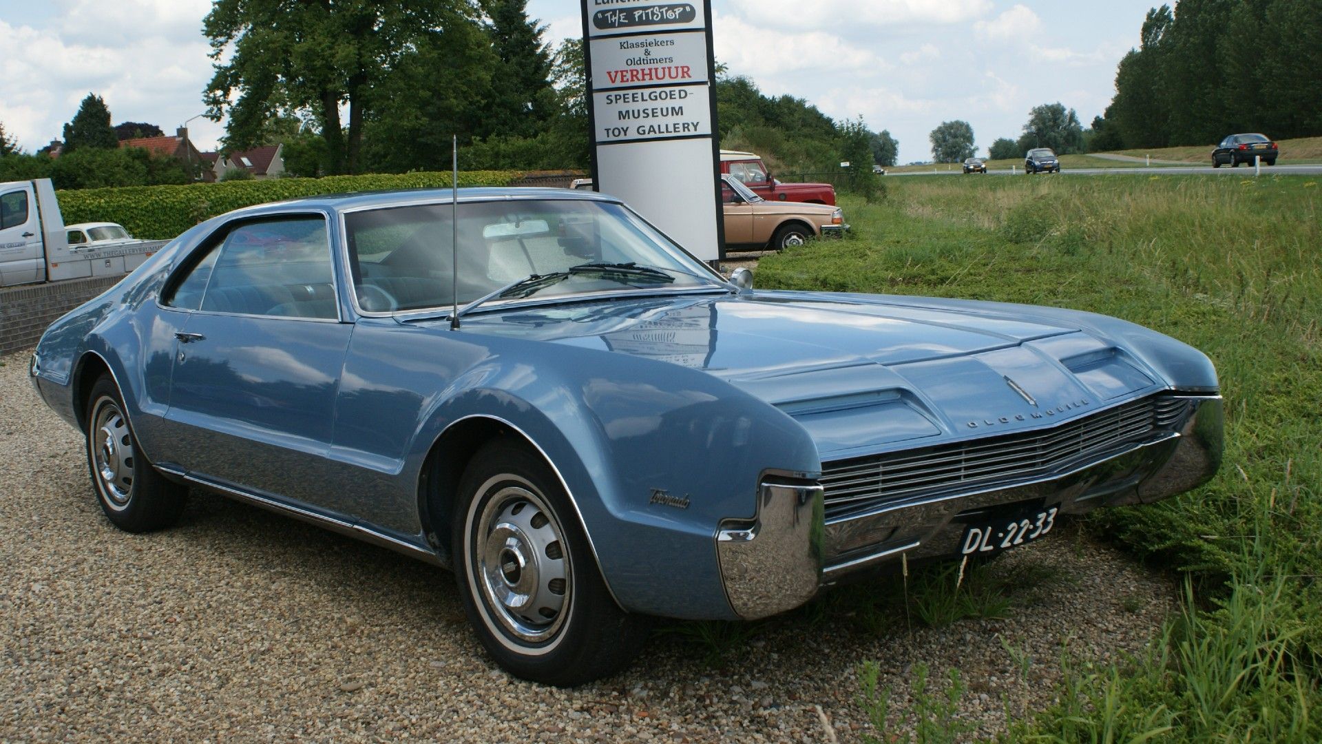 10 Amazing Things About The Oldsmobile Toronado That You Need To Know
