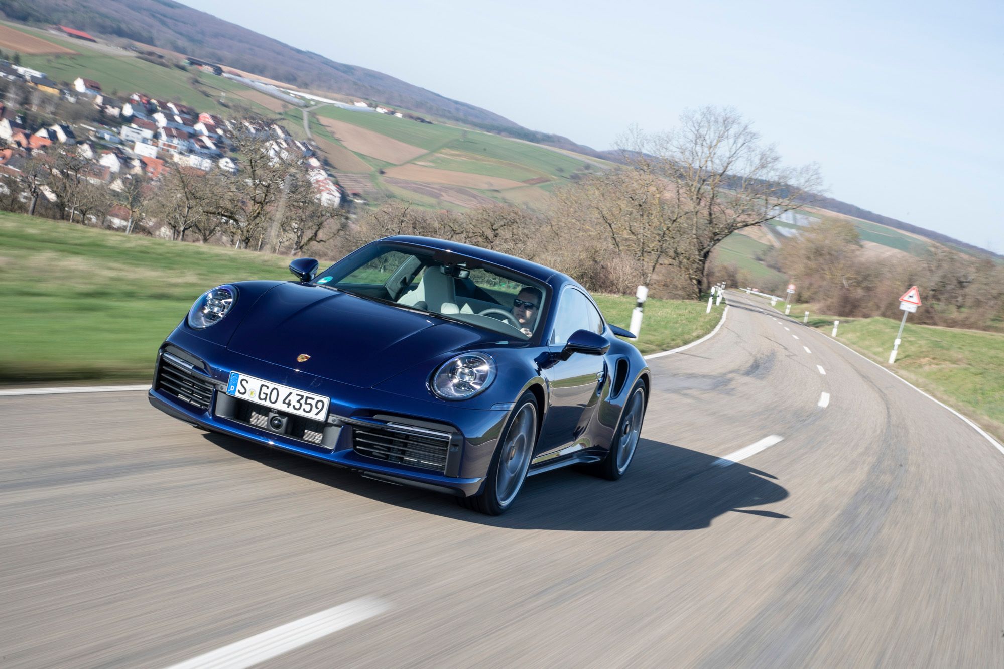 10 Ways The Porsche 911 Turbo S Is Better Than The Nissan GT-R Nismo