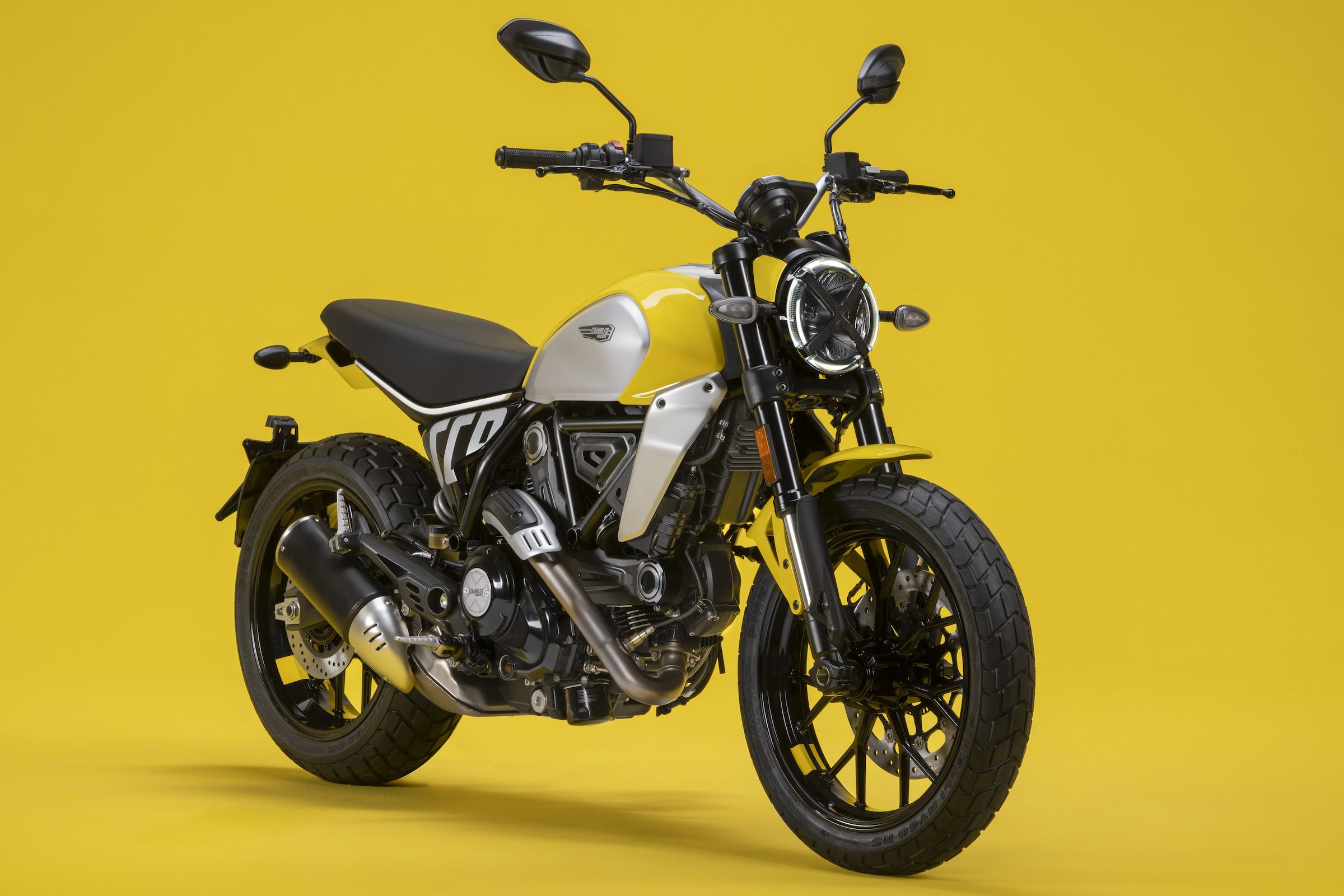 Exclusive: TopSpeed's Up Close Encounter With Two-Wheeled Italian ...