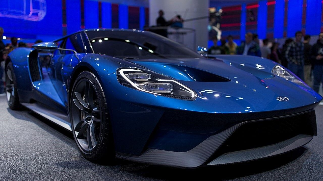 10 Things Every Enthusiast Should Know About The Ford GT