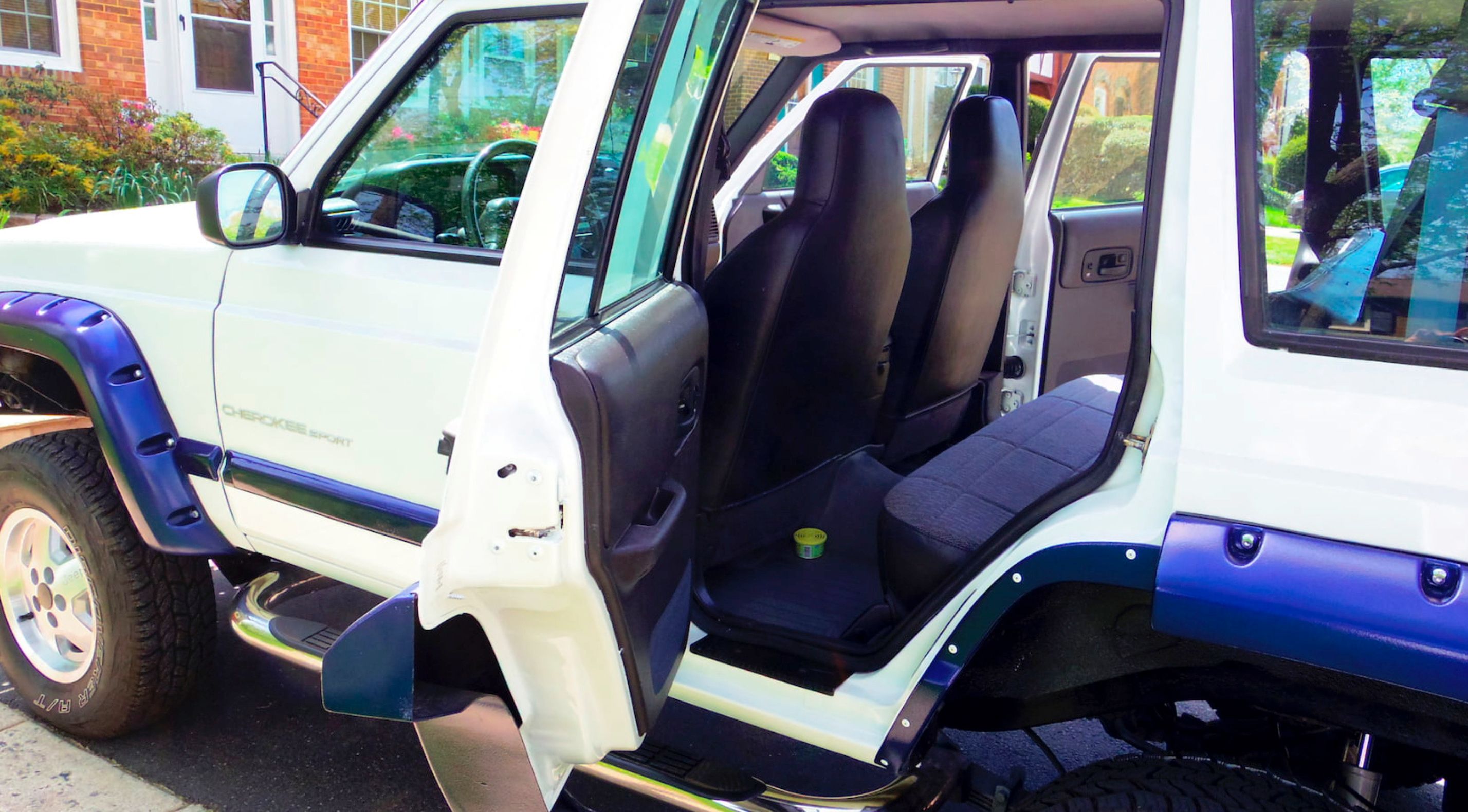 10 Reasons Why The Classic Jeep Cherokee XJ Was Cooler Than You Think