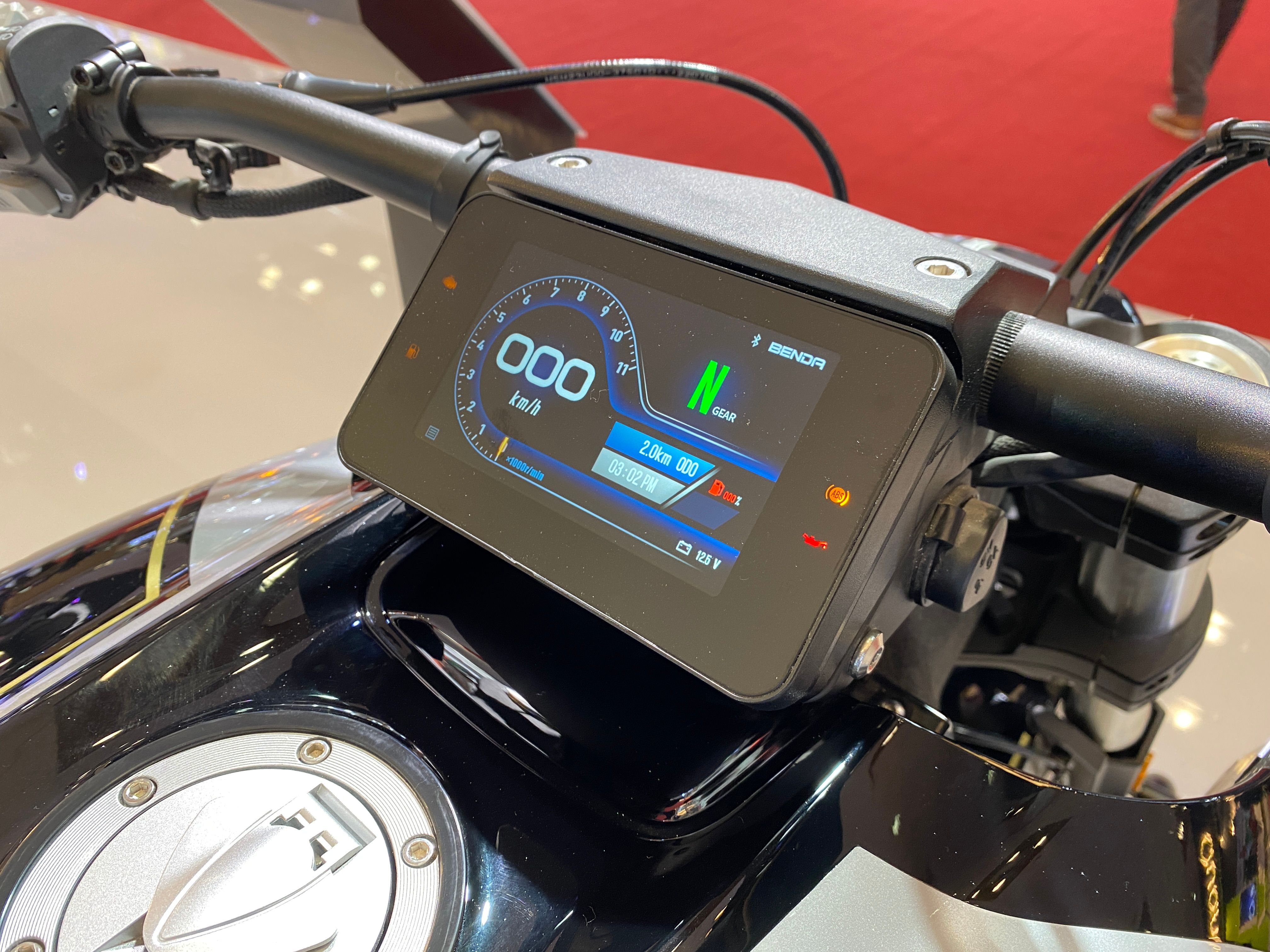 The Benda LFC 700 Is A Cut Above Your Favorite American Cruisers