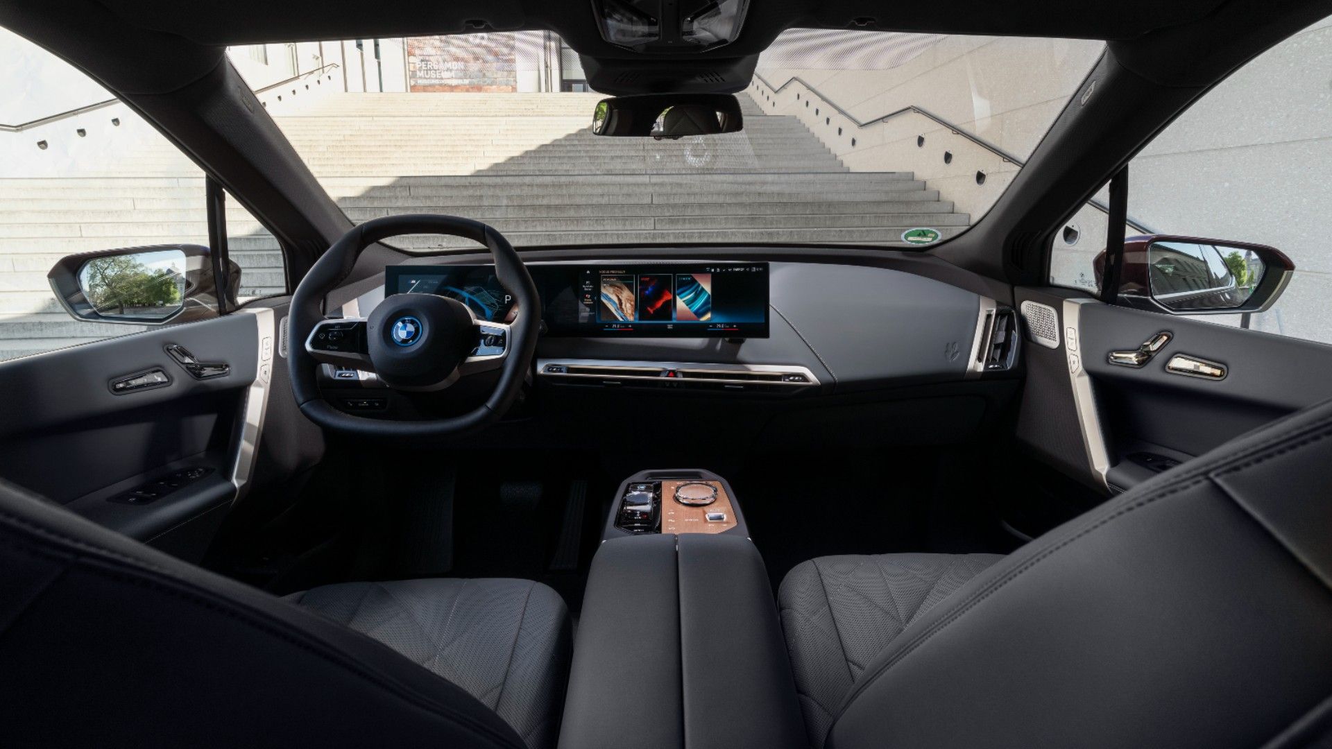 10 Electric Cars With The Best Interiors