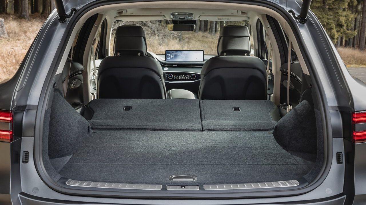 10 Things That Make The Genesis Electrified GV70 A Delicious Offering