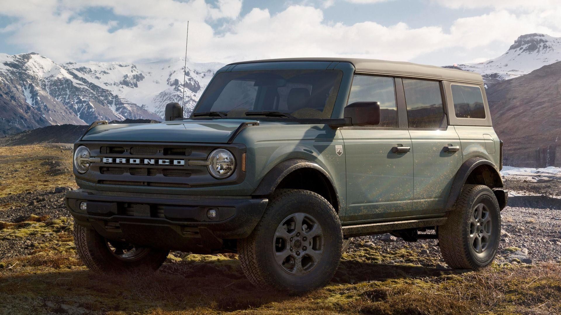 20 Reasons Why The Ford Bronco Is Better Than The Jeep Wrangler