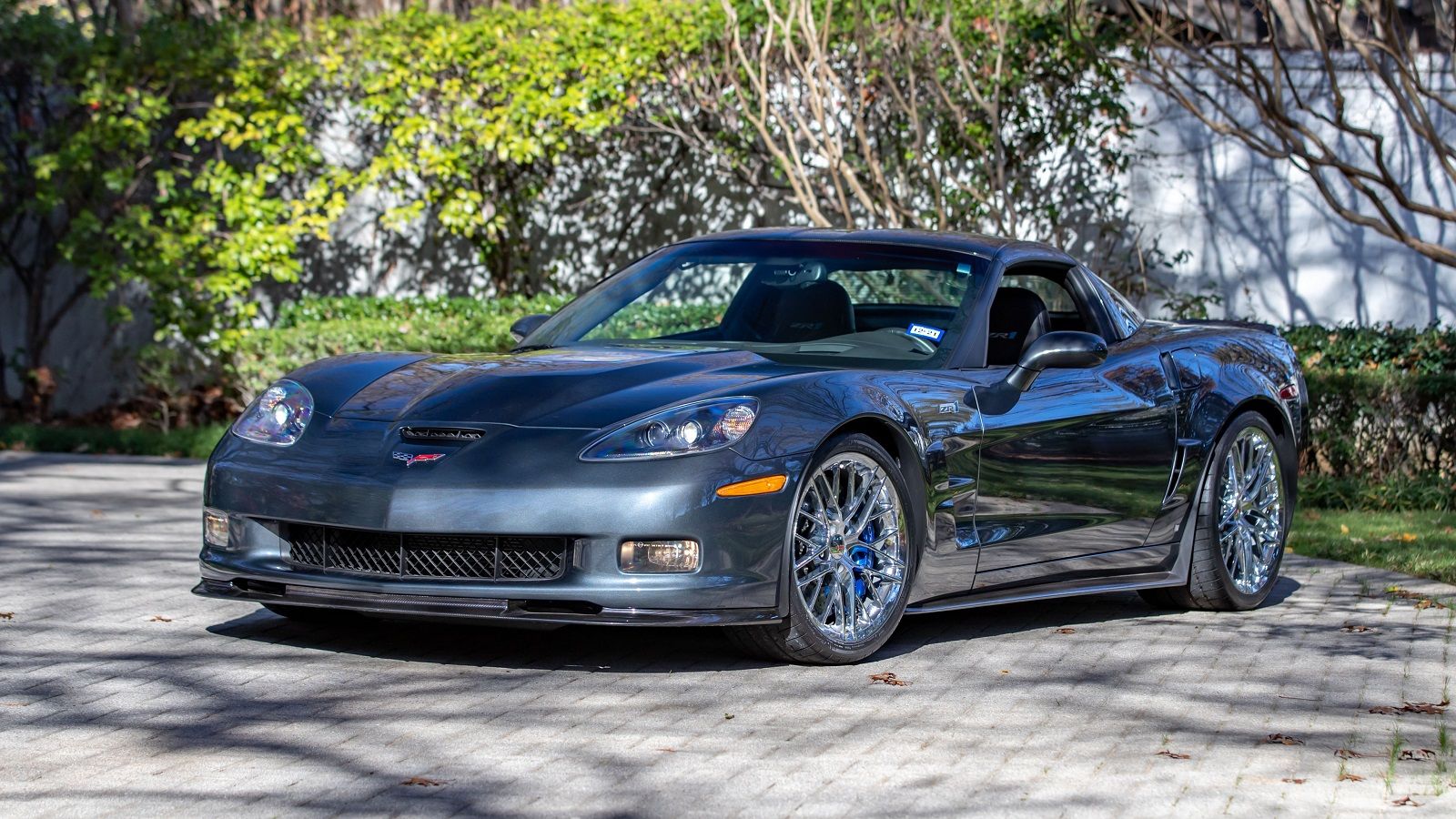 10 Things That Make the Chevy C6 Corvette ZR1 Better Than The C8 Corvette