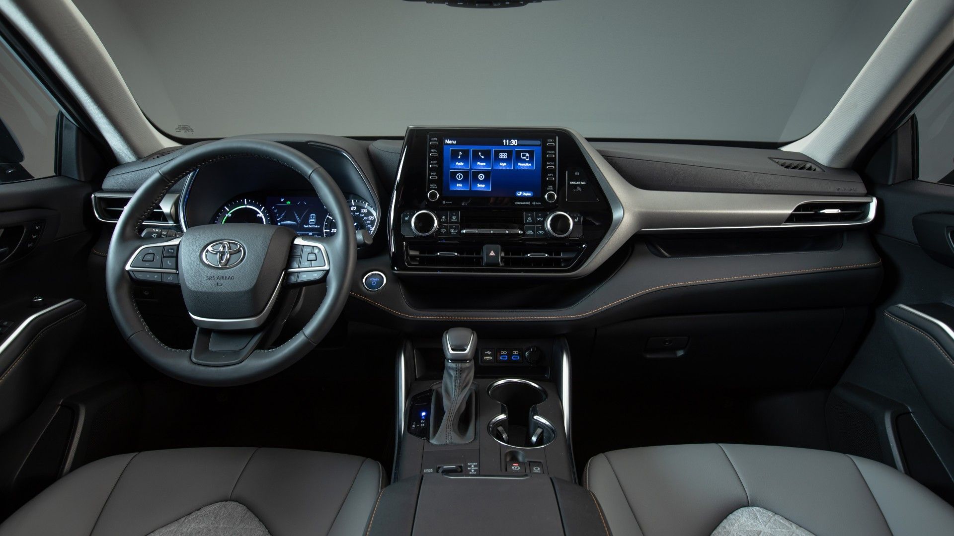 10 Things You Should Know About The Toyota Highlander Hybrid