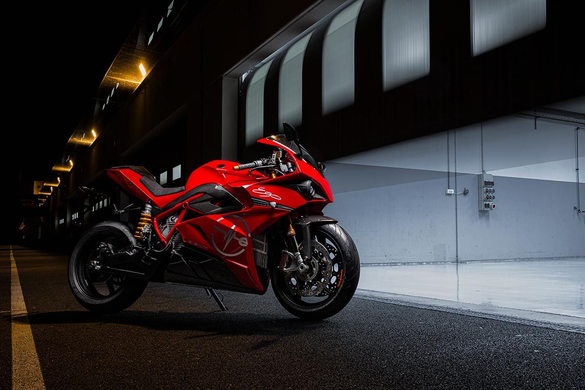 10 Best Sport Bikes For Tall Riders