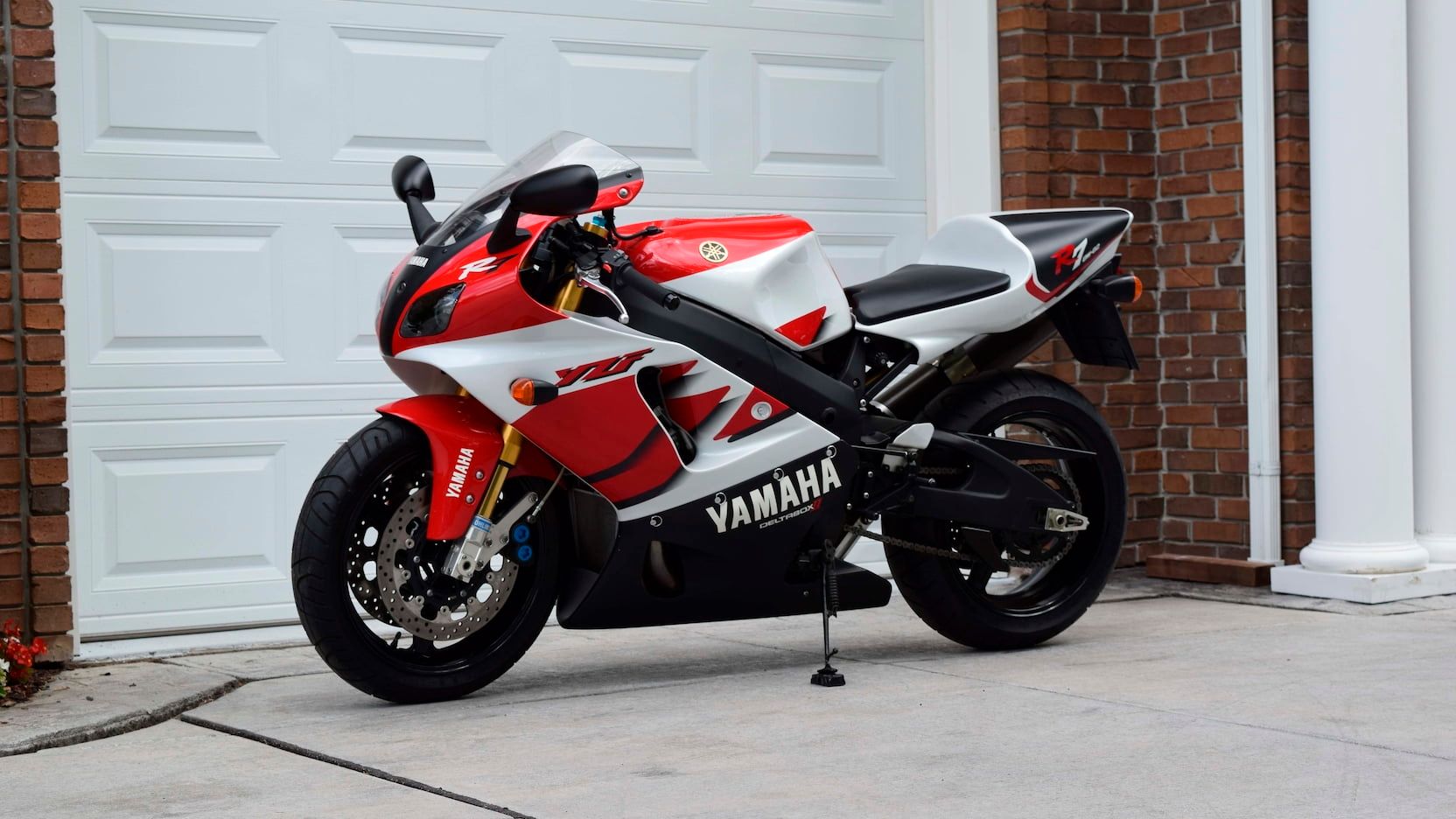 Top 10 Yamaha 'R' Model Bikes To Remember