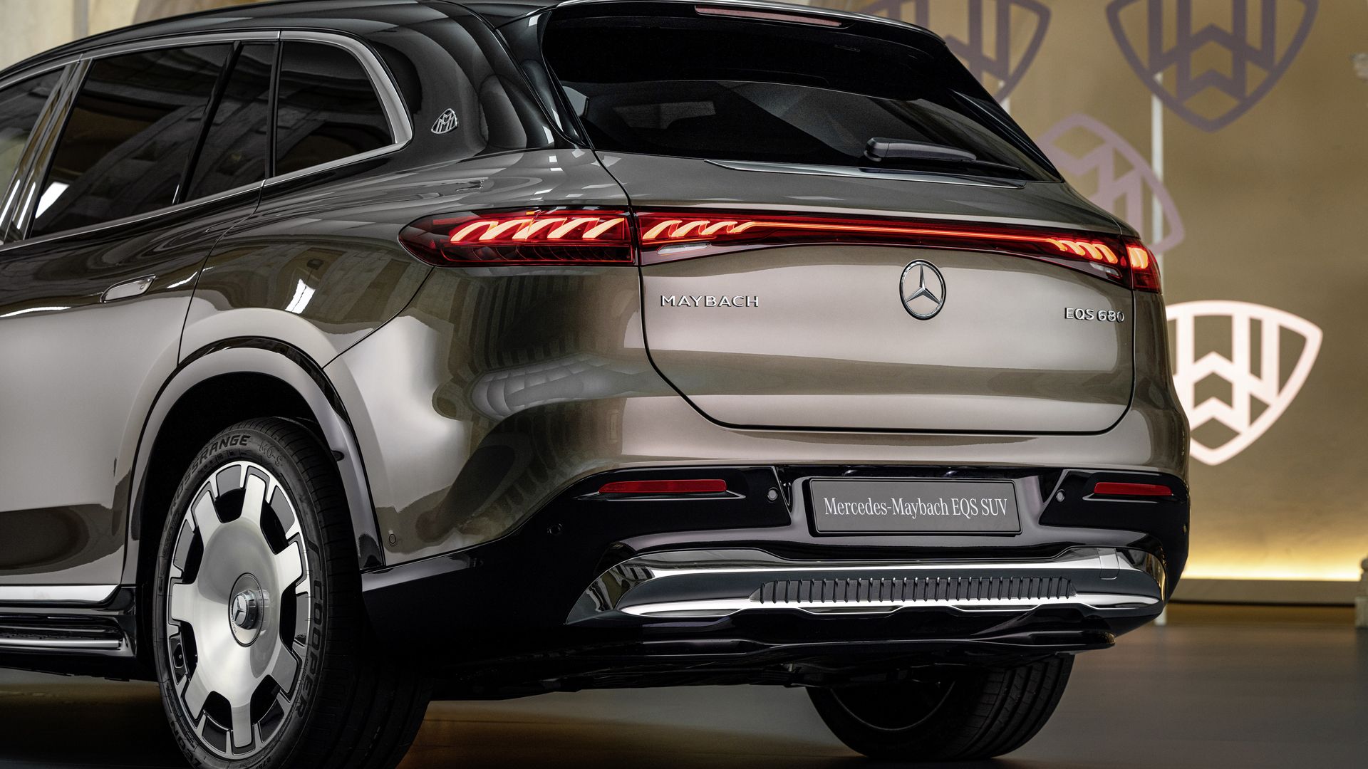10 Things You Need To Know About The Mercedes-Maybach EQS SUV