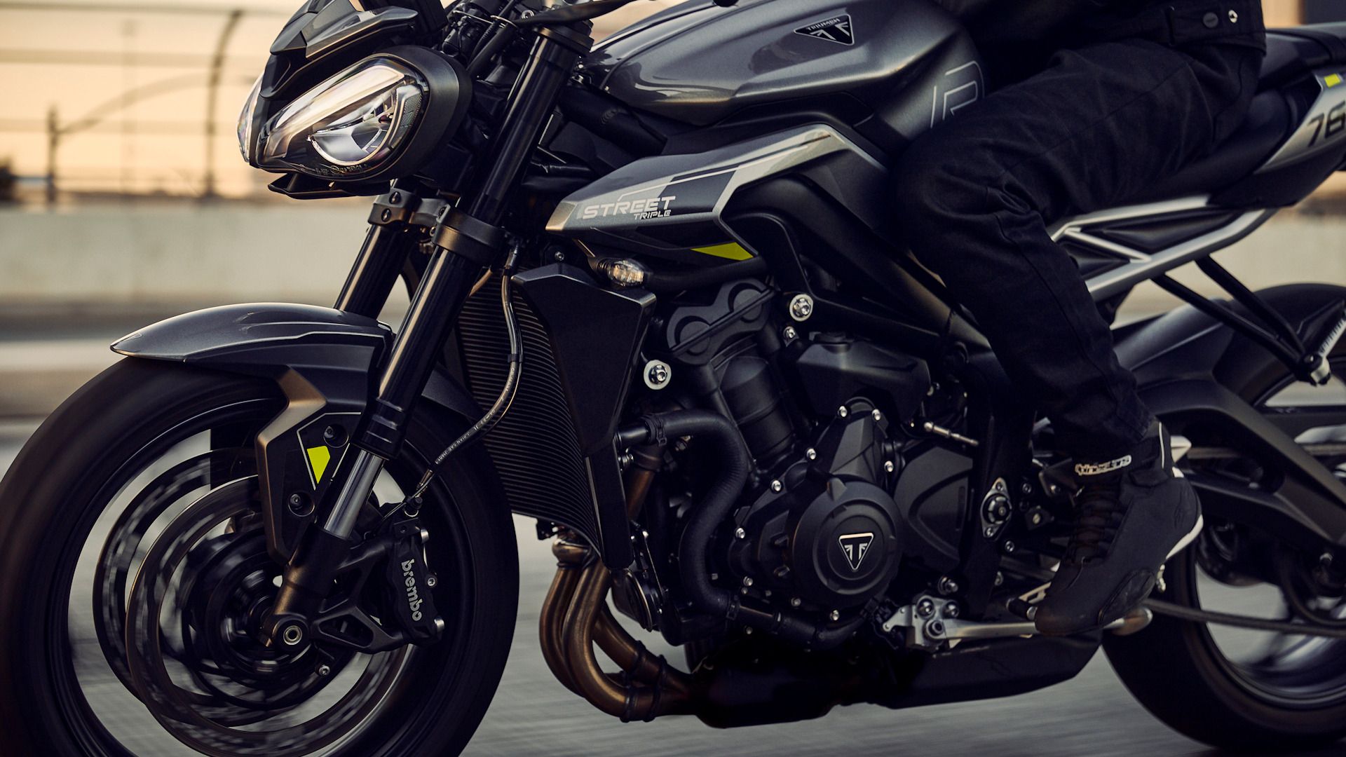 Triumph Street Triple 2024 Black