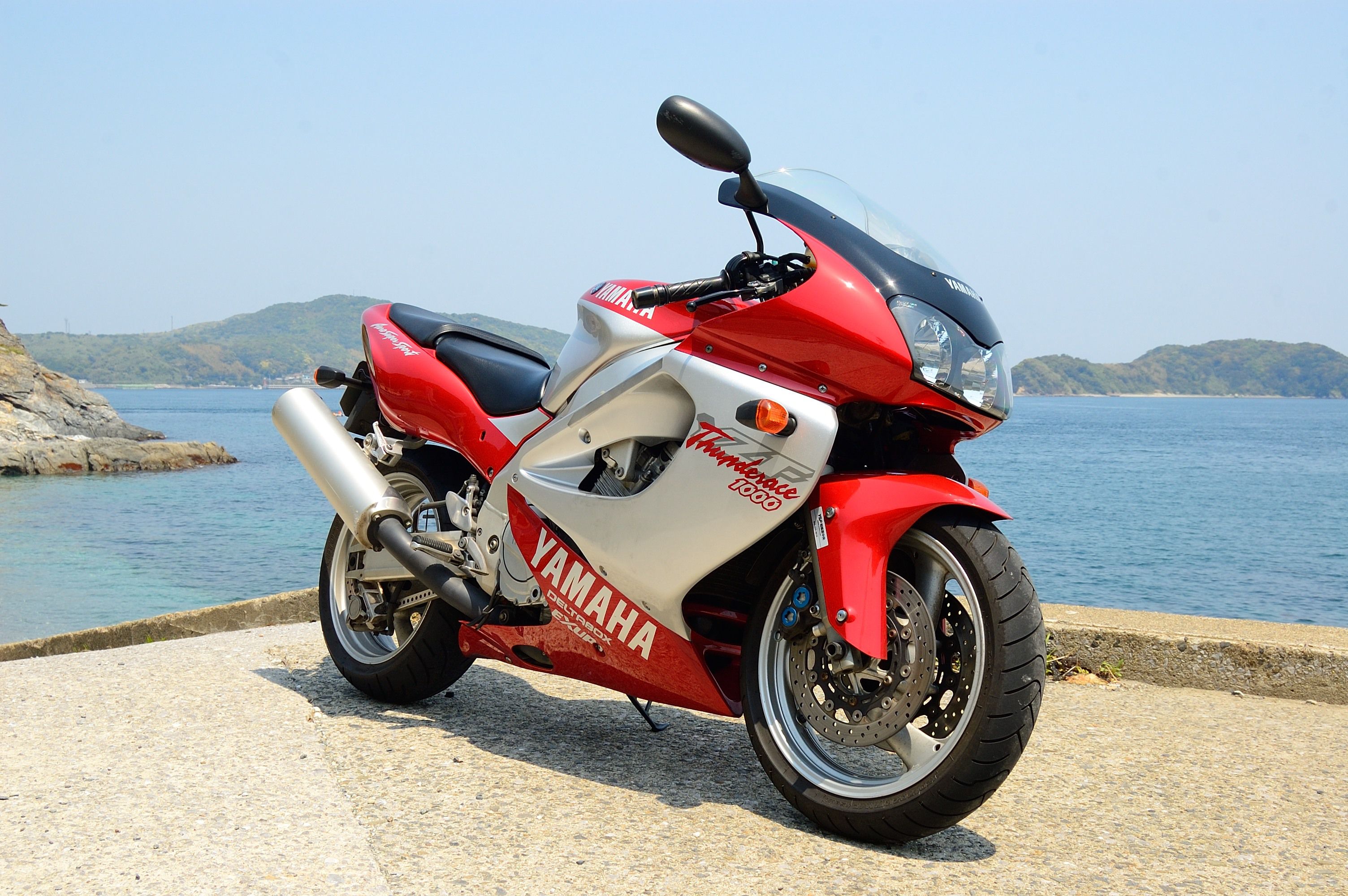 10 Powerful Classic Japanese Sports Bikes We Want To Ride