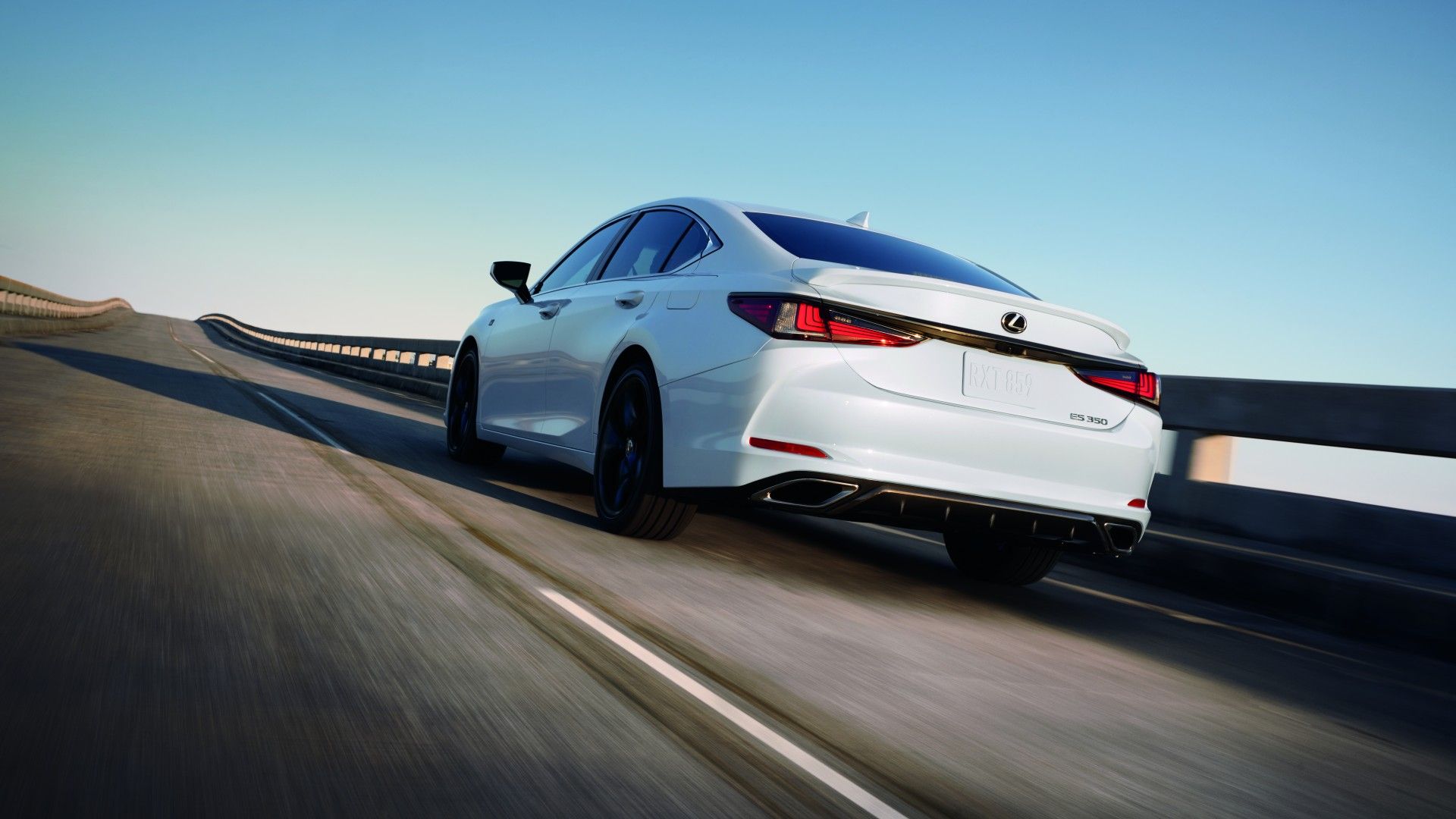 10 Reasons Why The Lexus ES Hybrid Is Worth Every Penny