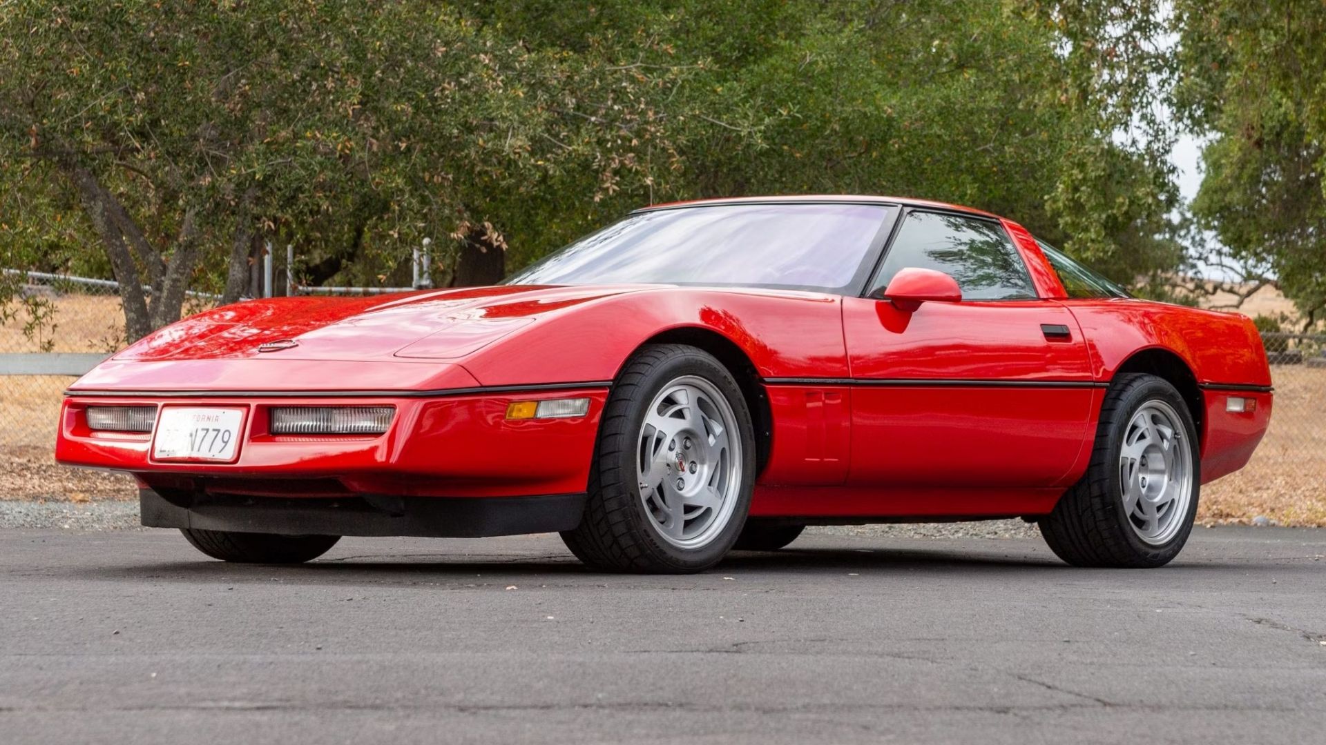 The 15 Most Desirable Classic Chevy Corvettes In Existence