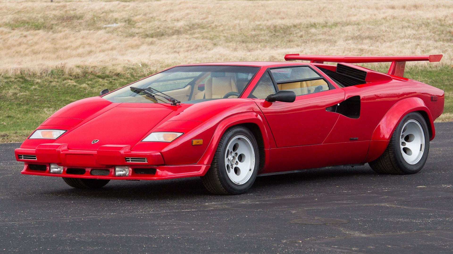 Best Supercars Of the 1980s, Ranked