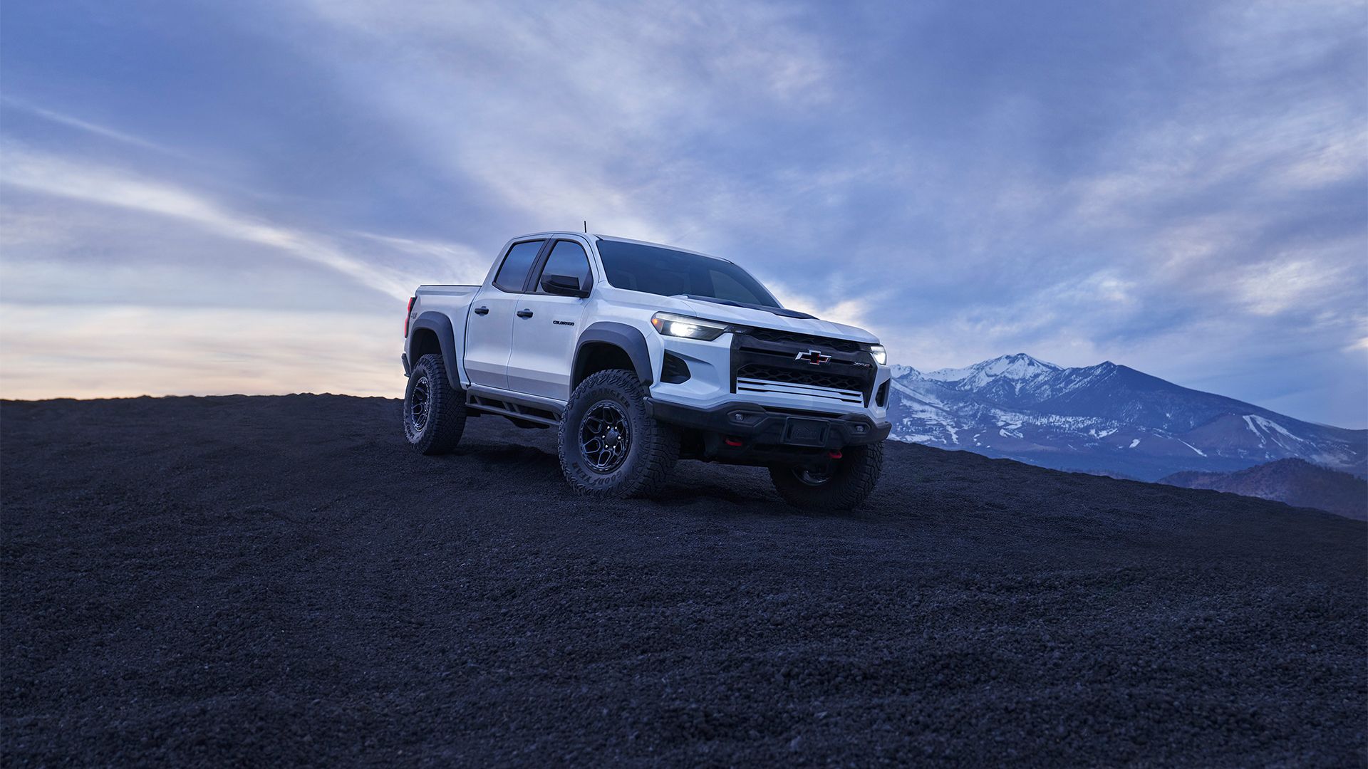 Go Big Or Go Home: 2024 Chevrolet Colorado ZR2 Bison Debuts, But There ...