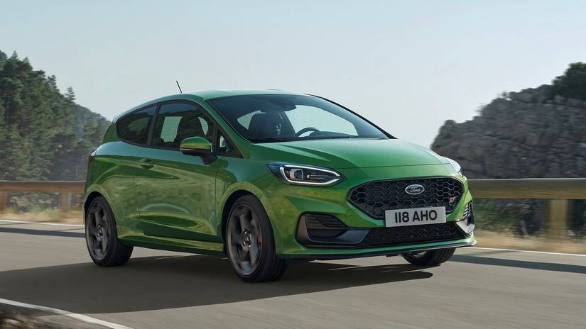 10 Best Cars For Going All Out On The Autobahn