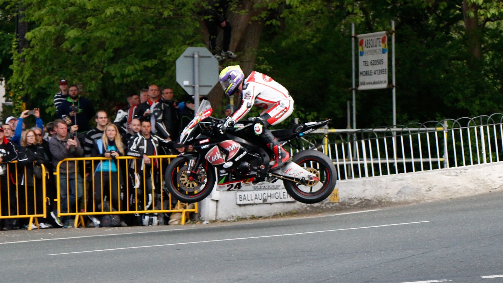 Here's Why You Need To Watch The Isle Of Man TT