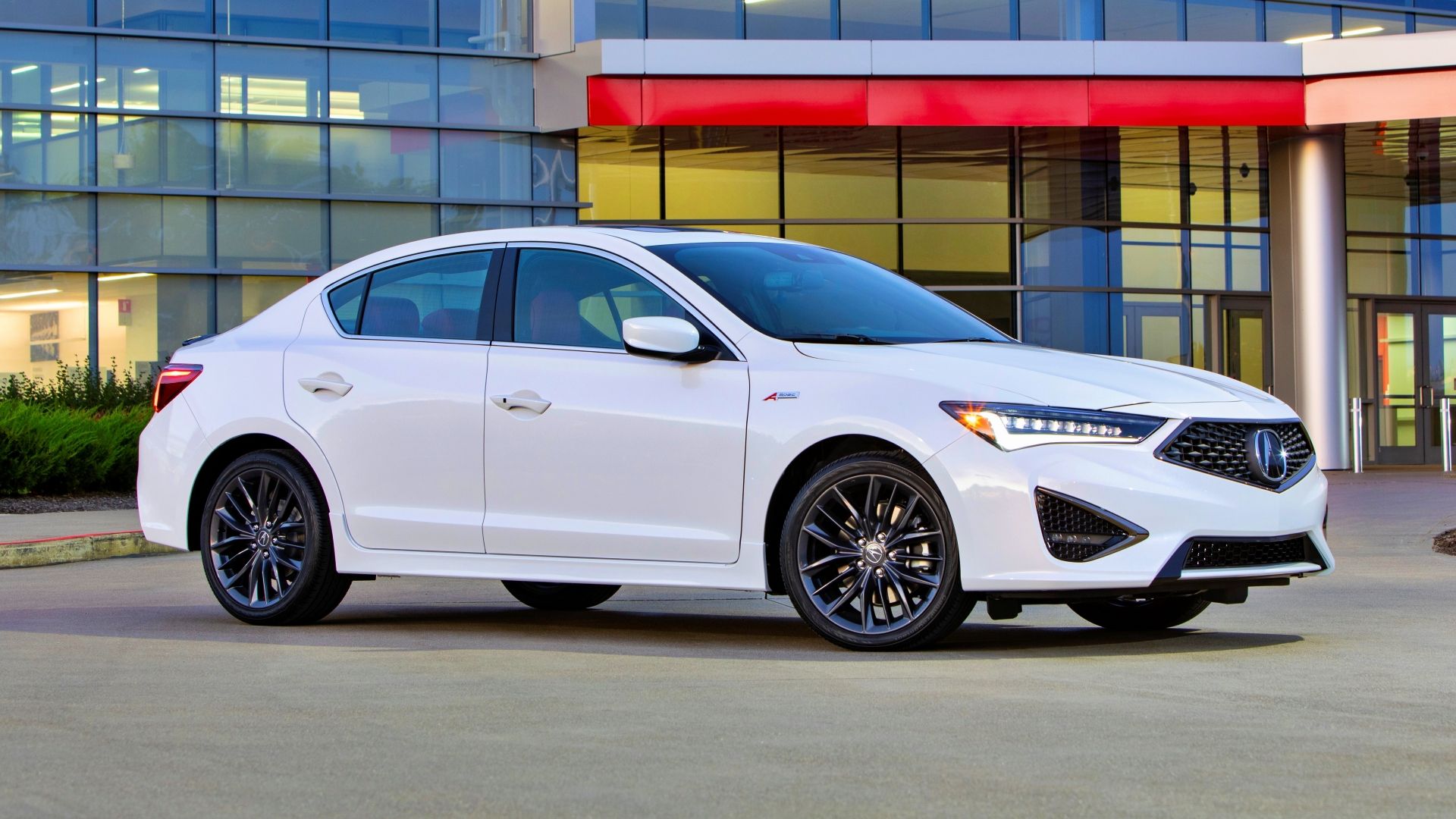 10 Luxury Cars With Surprisingly Affordable Maintenance Costs