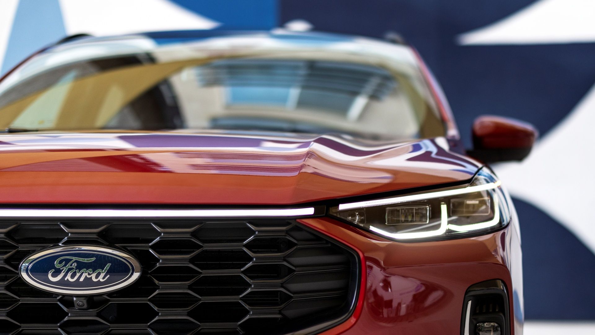 10 Things You Need To Know Before Buying The Ford Escape Hybrid