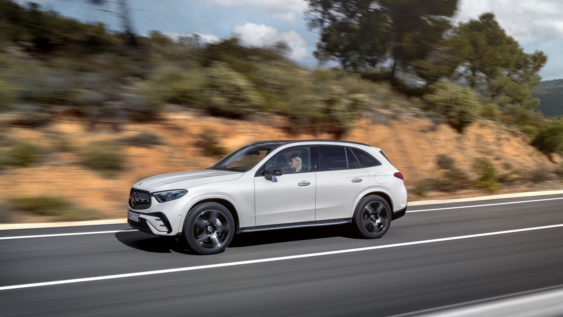 Mercedes Benz SUVs Ranked by Reliability & Tech Features