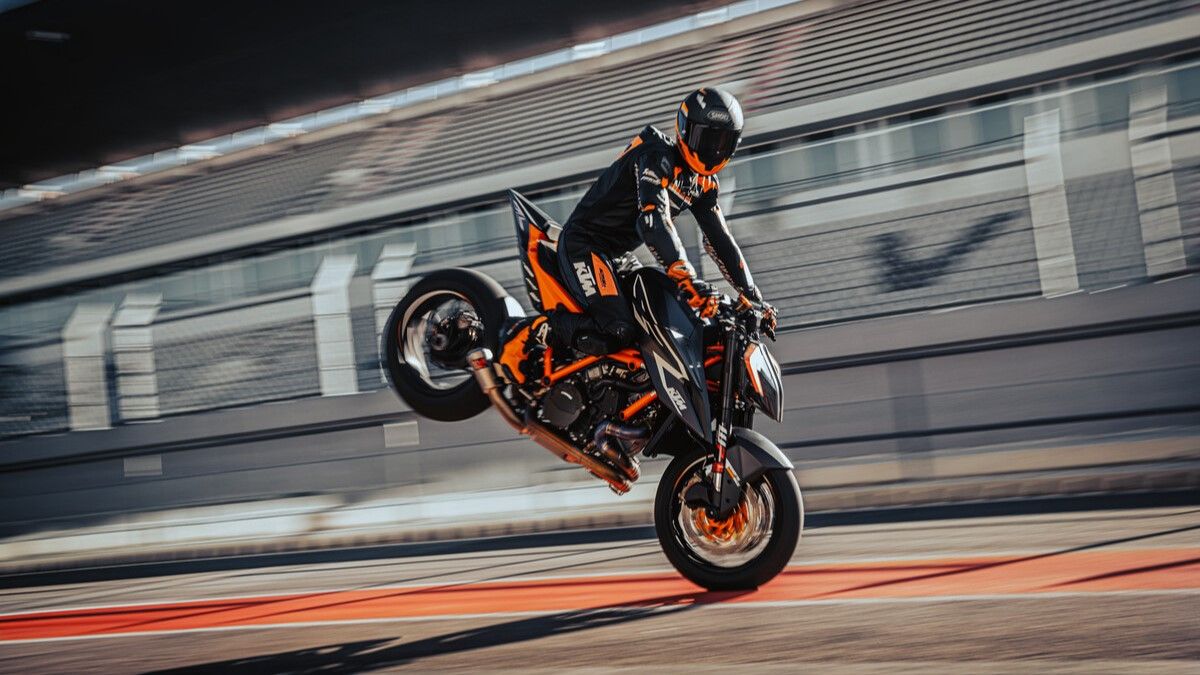 Check Out The 2024 KTM 1290 Super Duke R