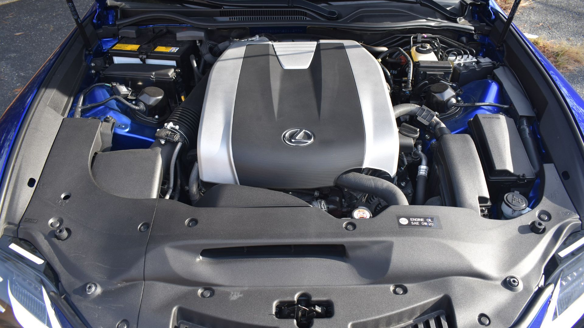 The Forgotten V-8 Sports Car That Has A Leg Up Over The Competition