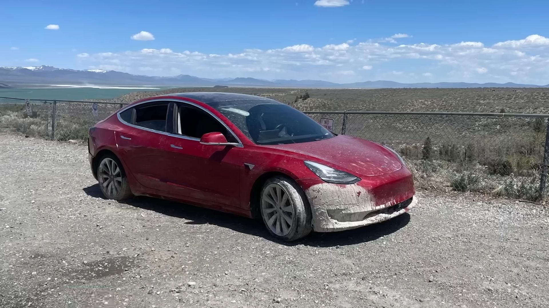 Flooded Tesla Model 3 Shows What Happens Drivers Trust FSD Too Much