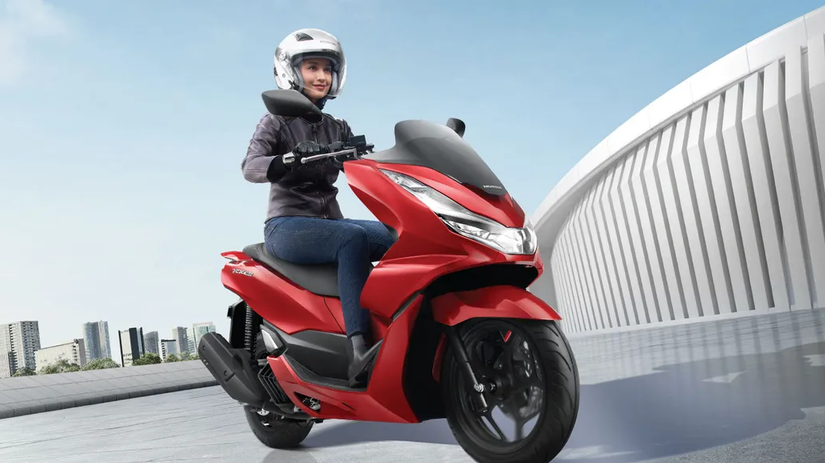 10 Things We Like About The Honda PCX 160