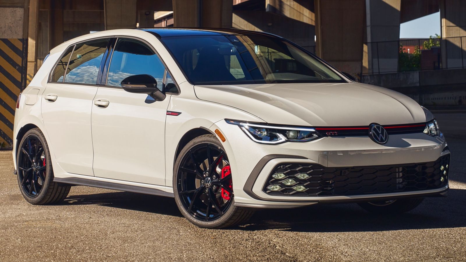 10 Fastest Gas-Powered Mainstream Cars To 60 MPH