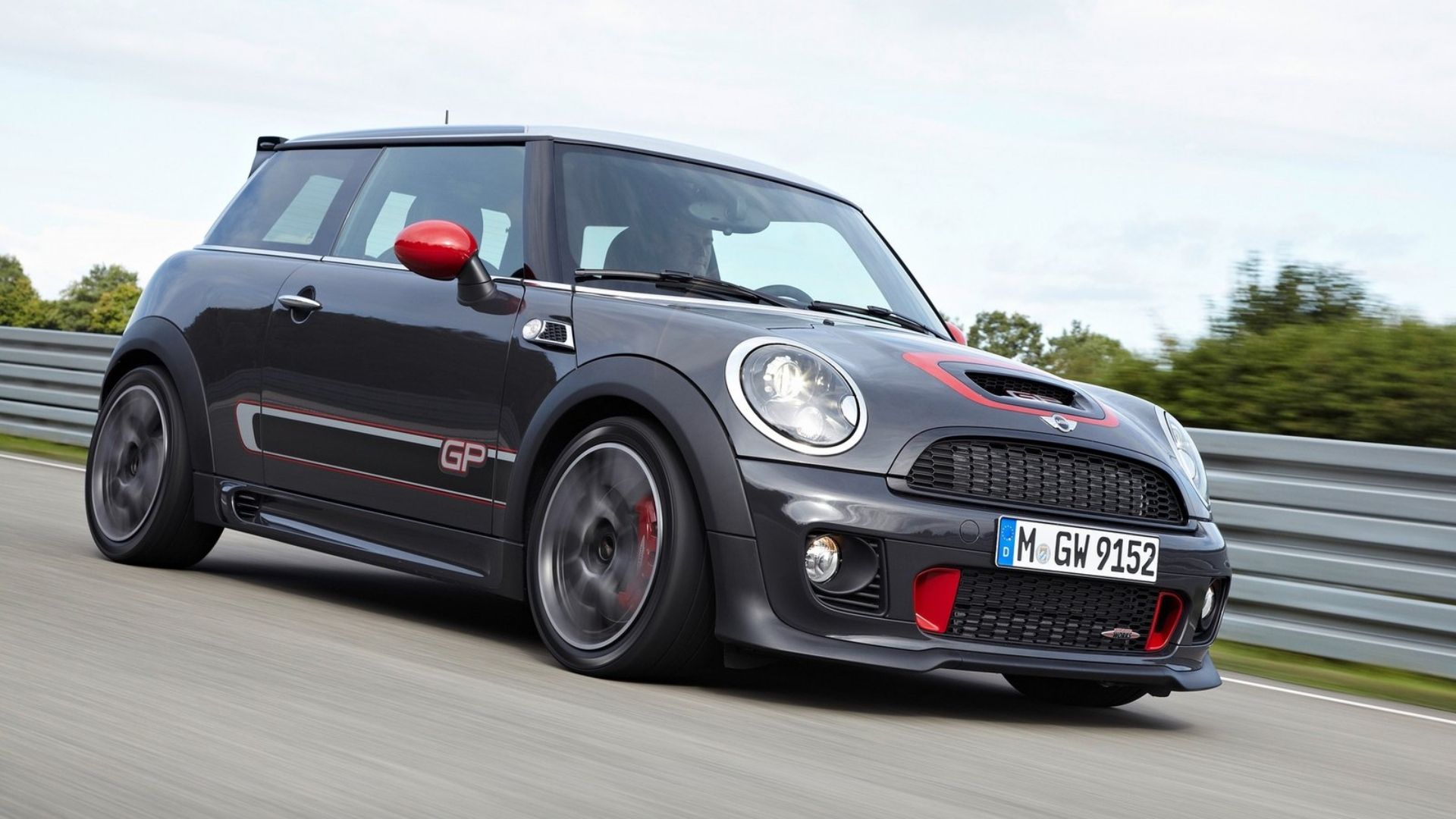 10 Old School Hot Hatches That Still Make Modern Ones Look Slow