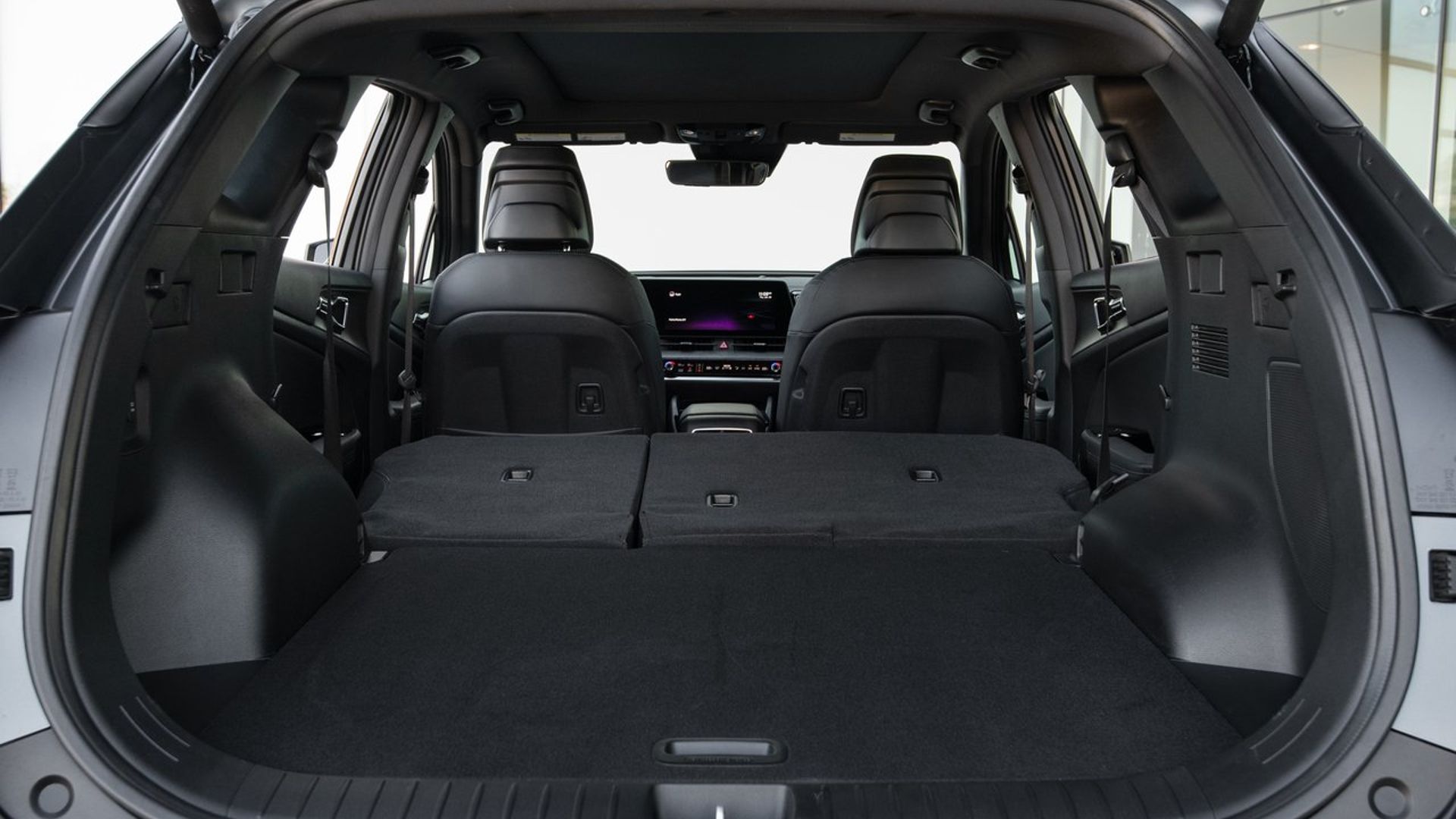 This Is The Most Versatile PHEV You Can Get In 2025 – Lifaa Review