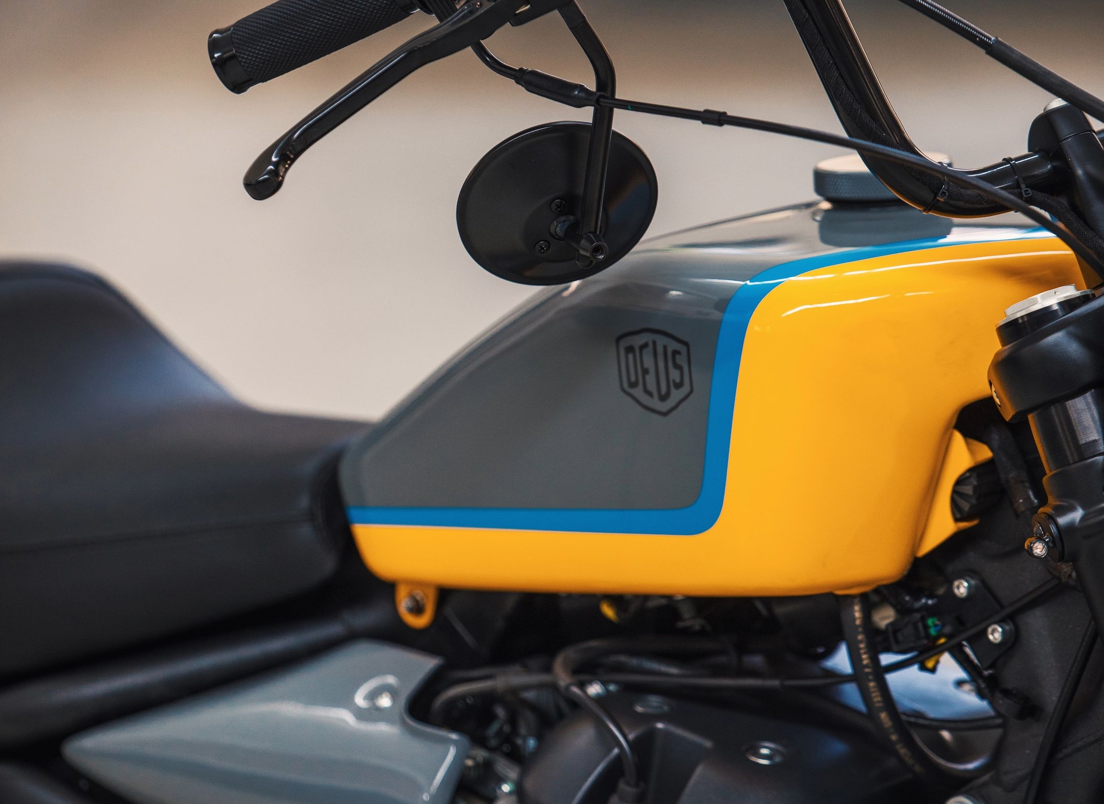 Here's A Custom Royal Enfield Super Meteor 650 Inspired By American ...