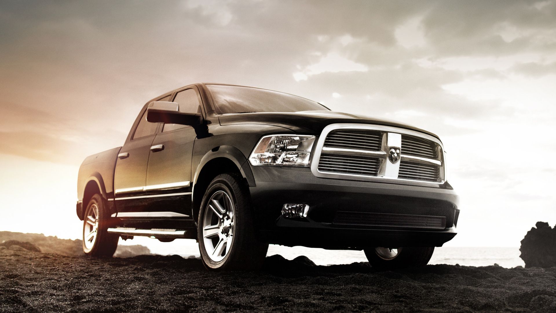 10 Best V-8 Powered Pickups To Buy Used