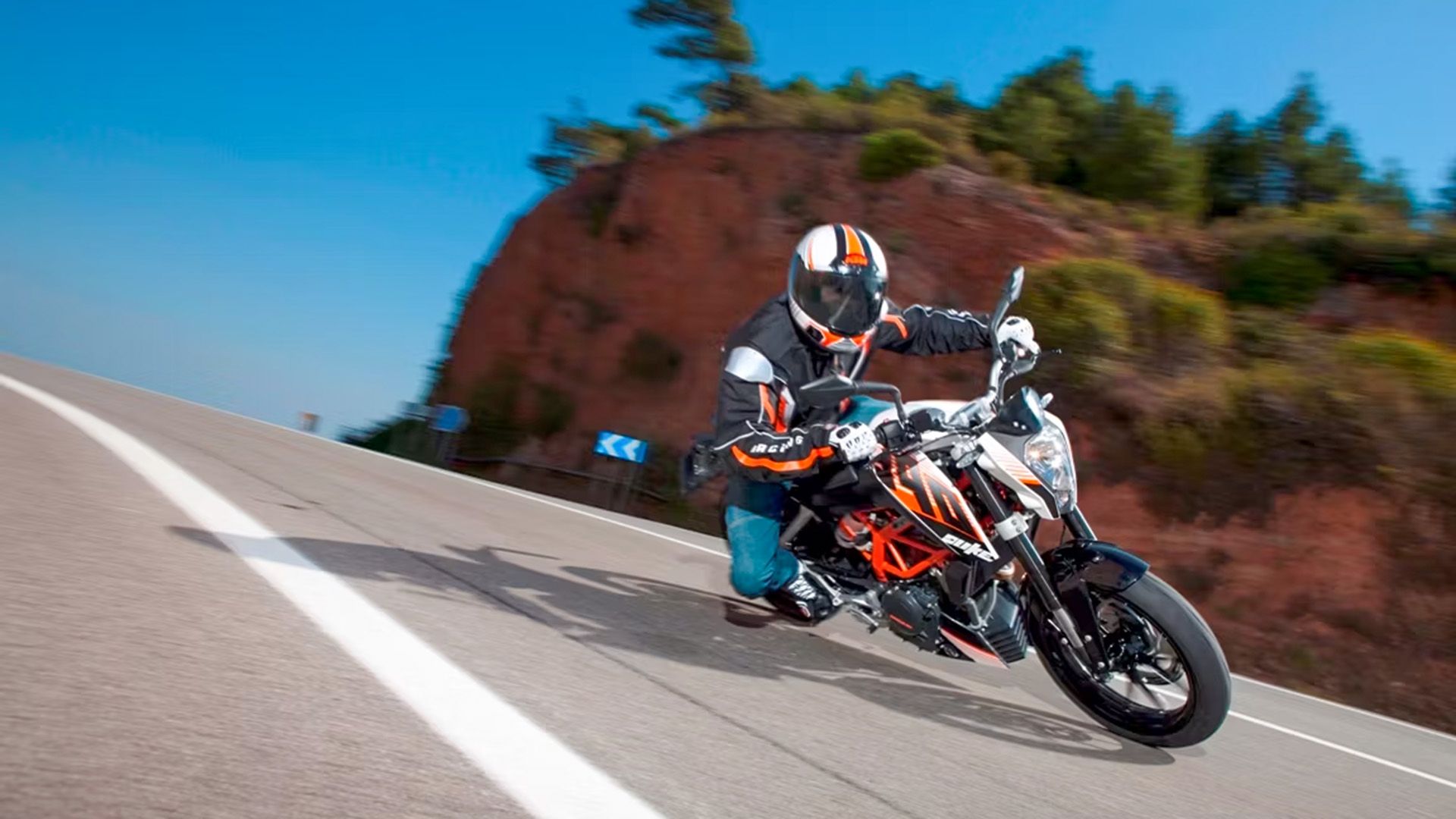 10 Single-Cylinder Engines That Redefined Performance