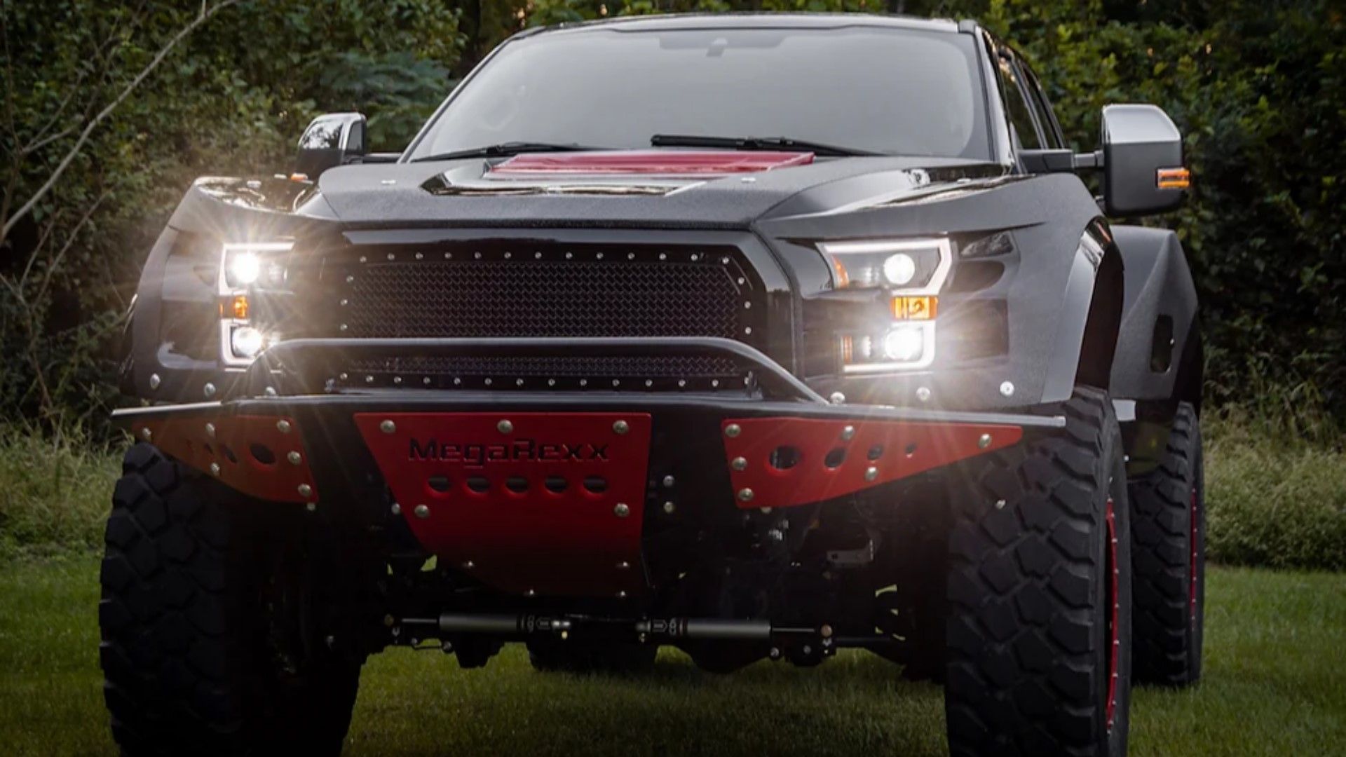 Here's What Makes The MEGAREXX MegaRaptor The Ultimate Ford Raptor